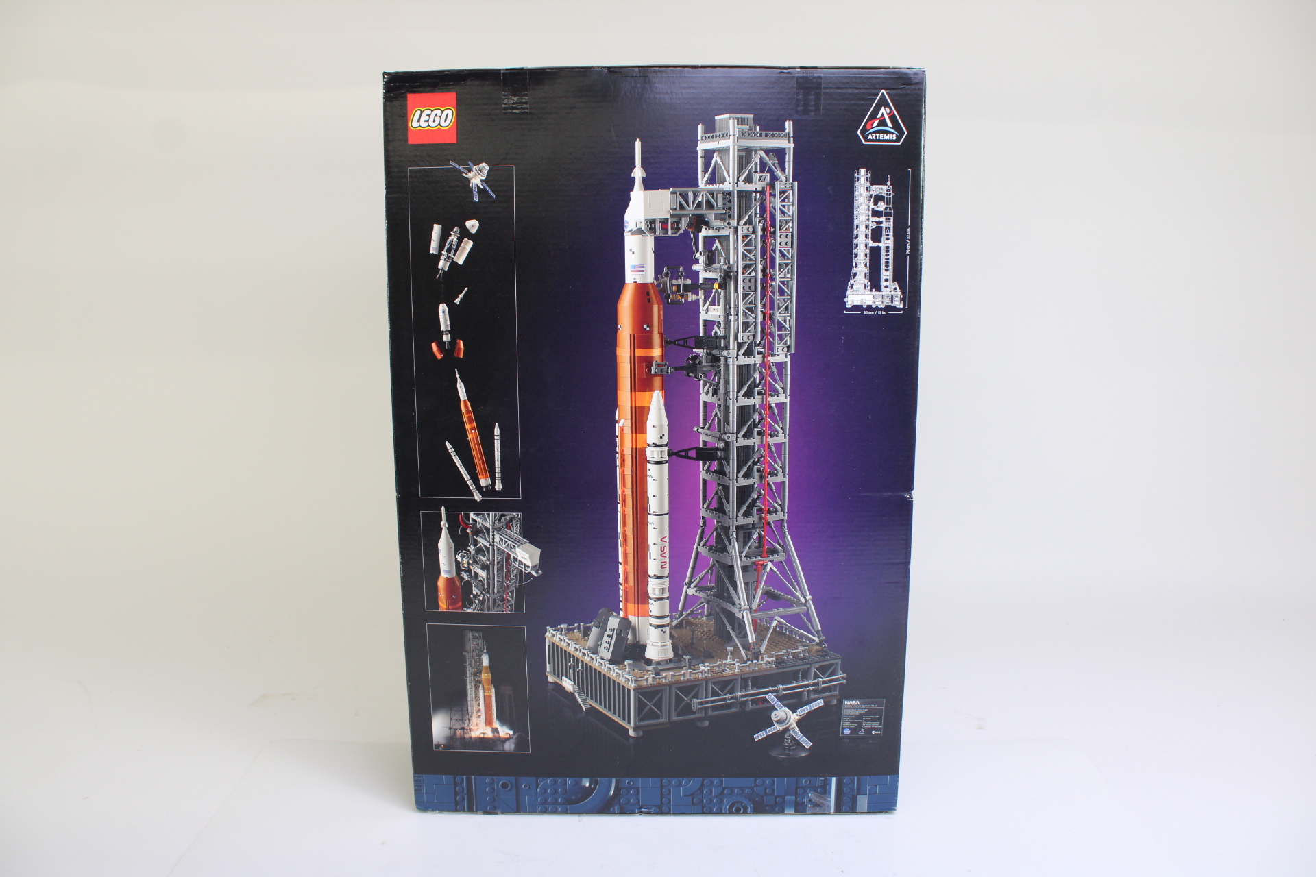 LEGO 10341 Icons: NASA Artemis Space Launch System 3601 Piece Building Set