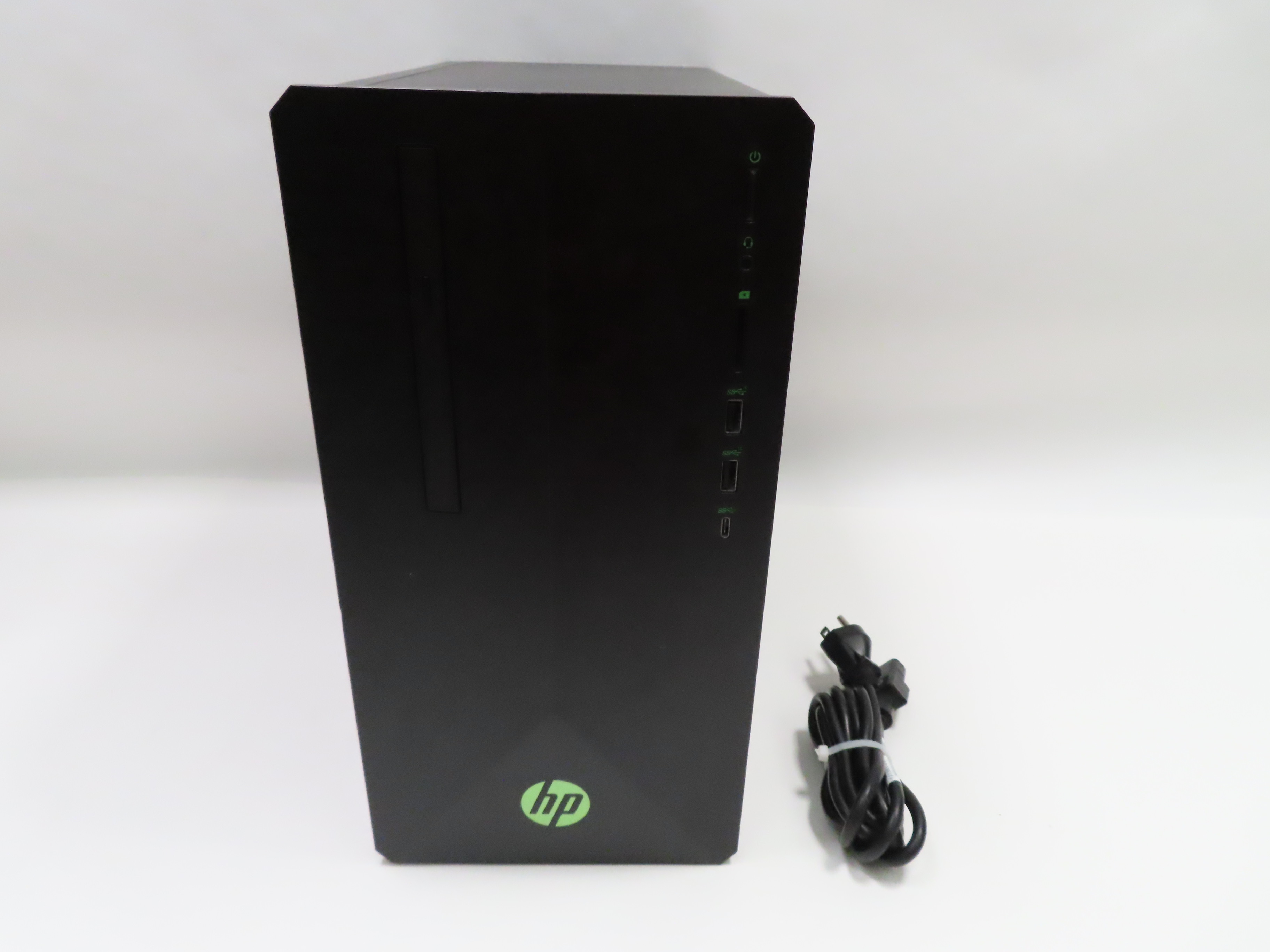 HP Pavilion 690-0018 Win 10 Ryzen 5 2400G 3.6GHz GTX 1050 8GB RAM 1TB HDD