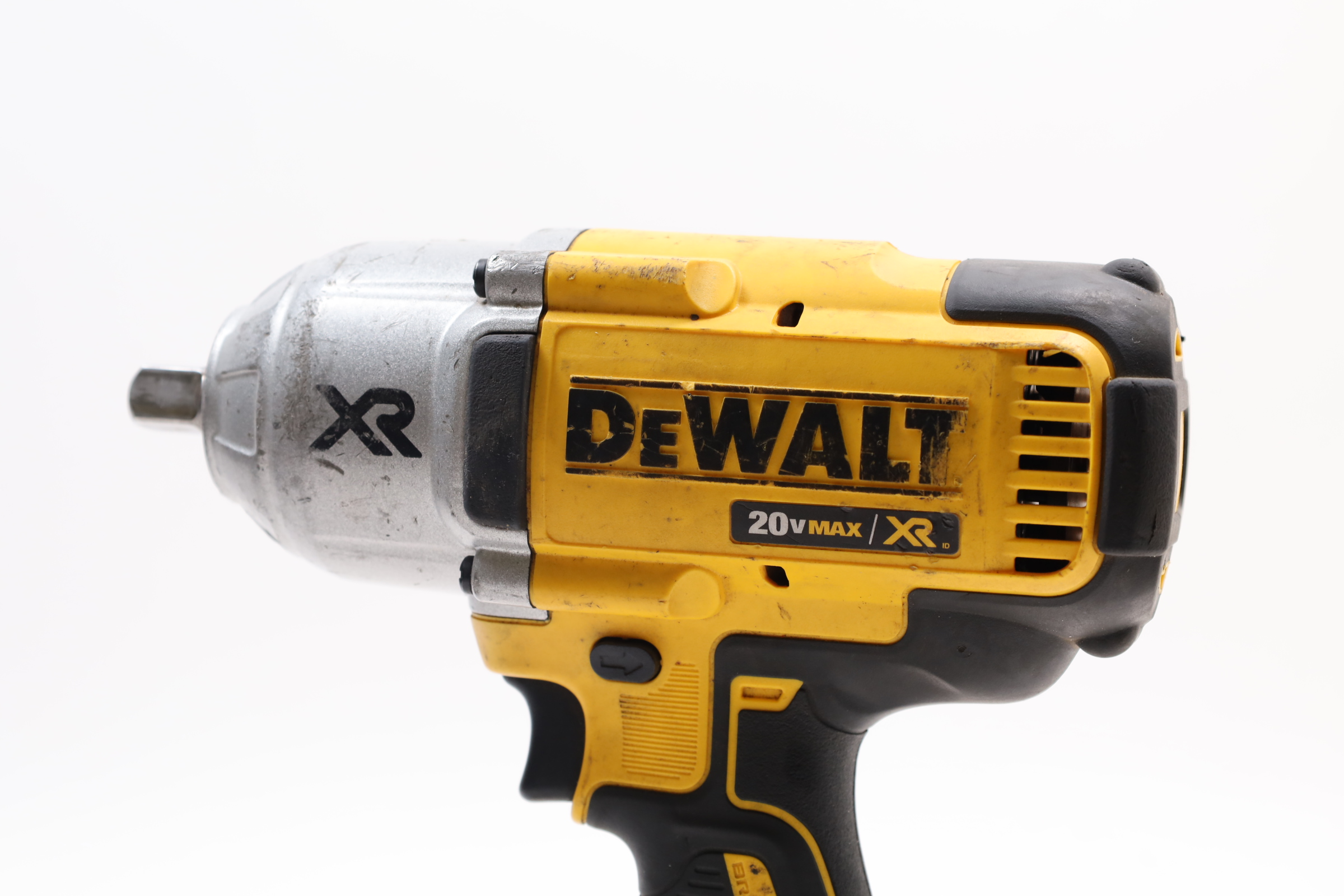 DeWalt DCF899 20V MAX XR Cordless Brushless 1/2" High Torque Impact Wrench