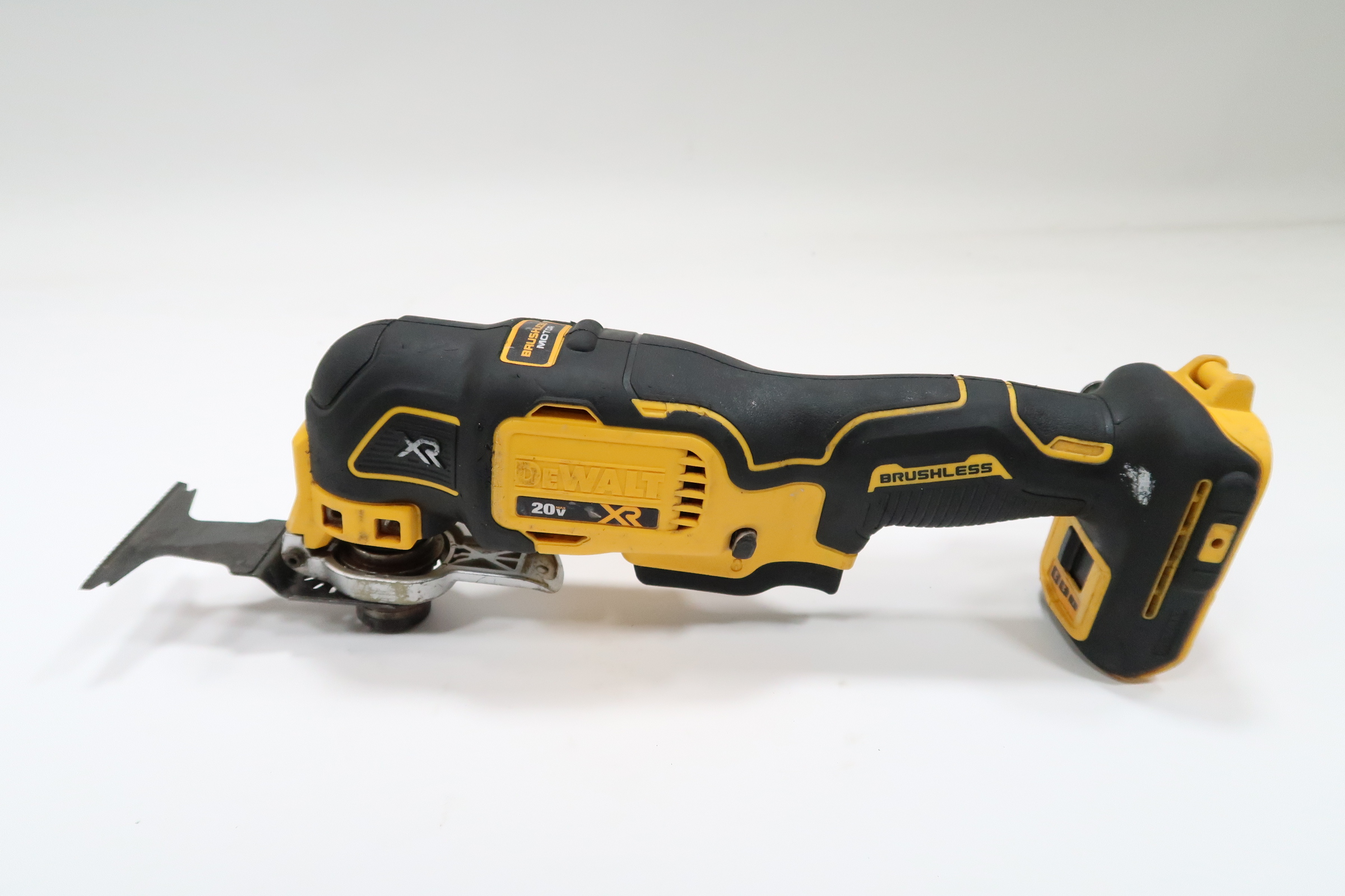 DeWalt DCS356 20V MAX XR Cordless Brushless 3-Speed Oscillating Multi ...