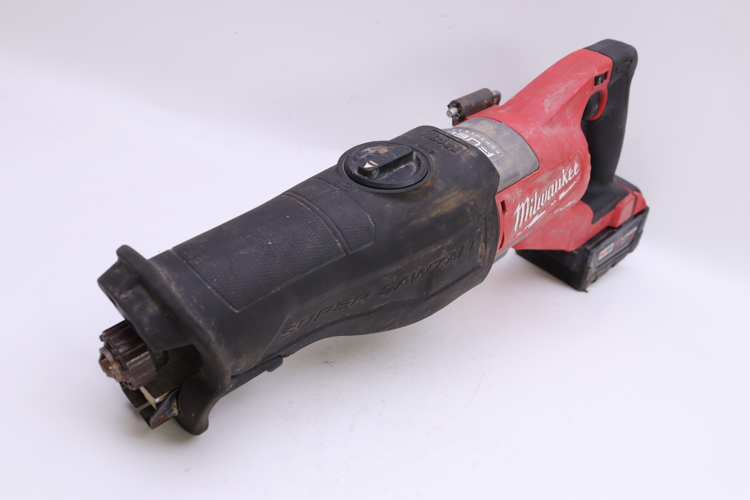 Milwaukee 2722-20 M18 Fuel 18V Li-Ion Super Sawzall Orbital ...