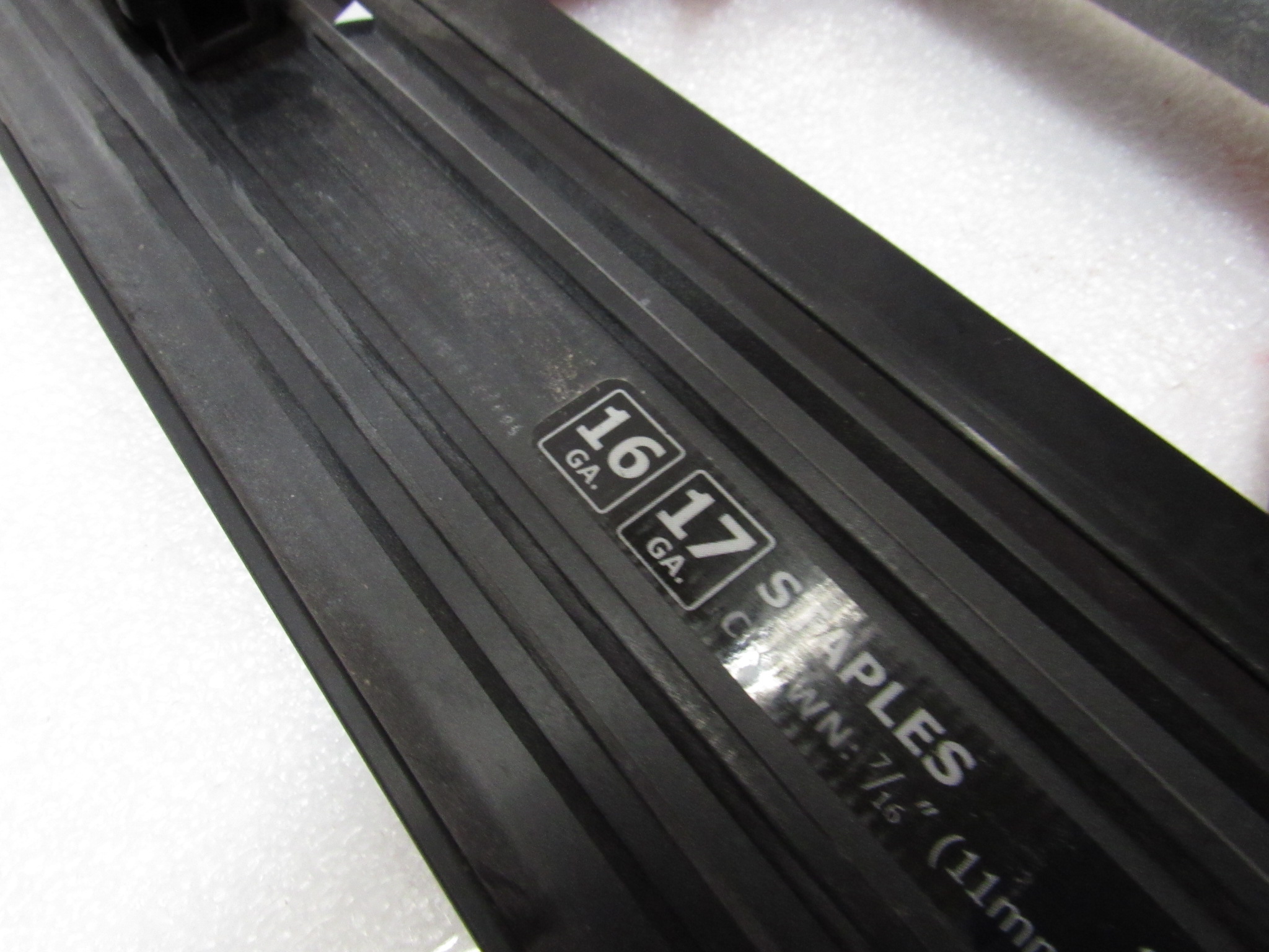 Senco SNS41 16 Gauge Stapler