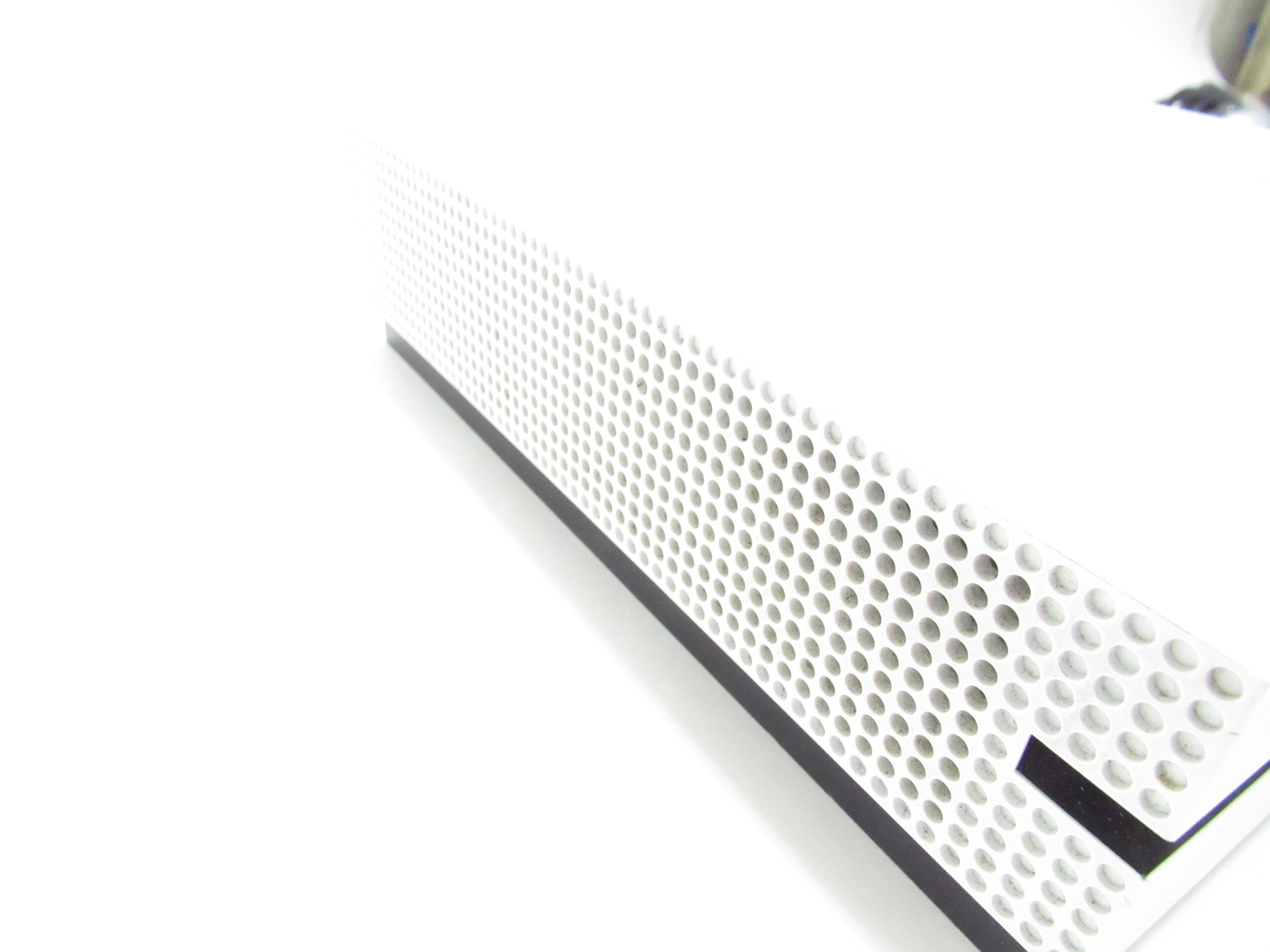 Microsoft Xbox One S 1681 1TB HDD White Body Home Video Game Console 2091