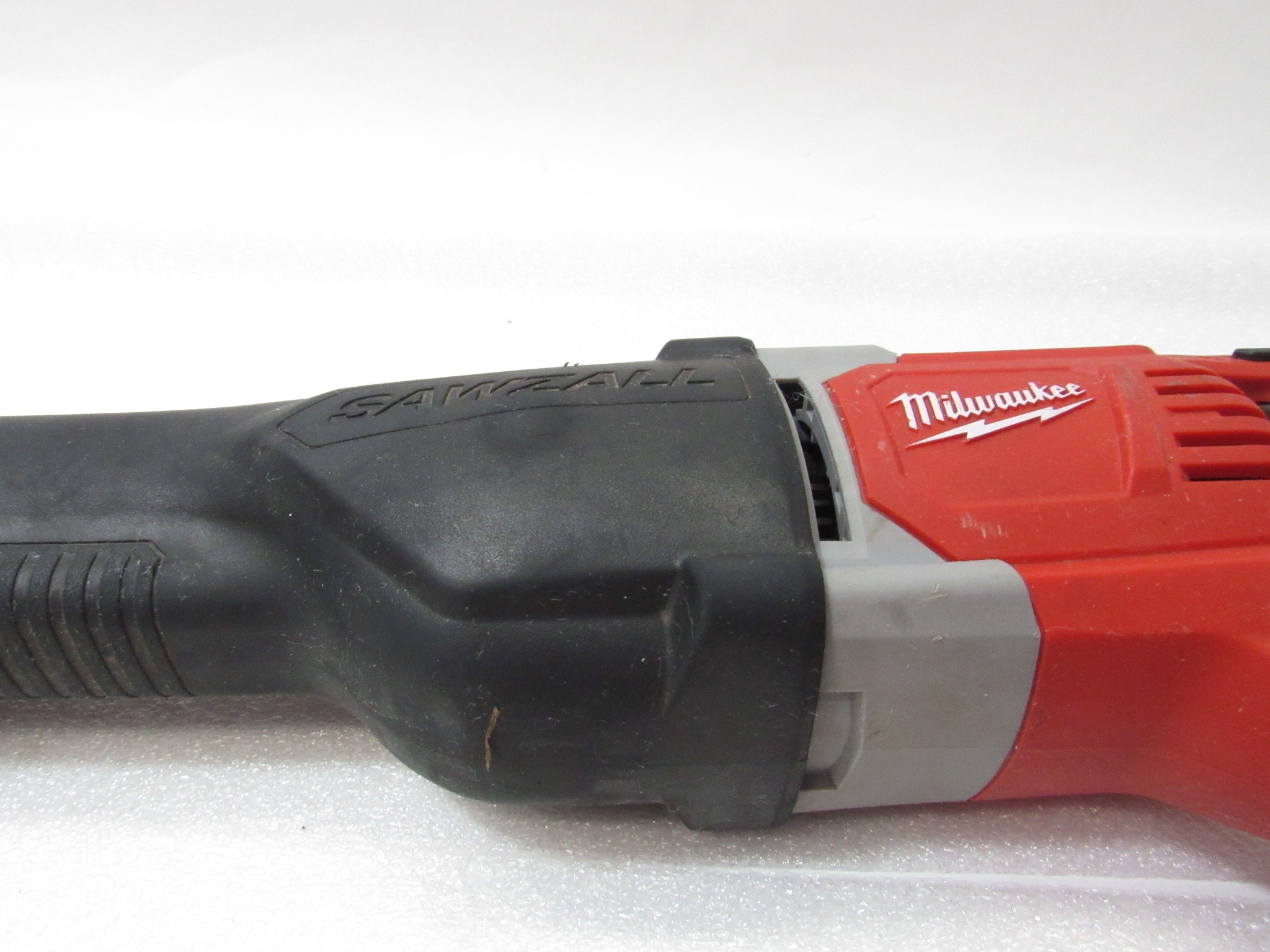 Milwaukee 2621-20 M18 18V Lithium-Ion Cordless SAWZALL Reciprocating Saw
