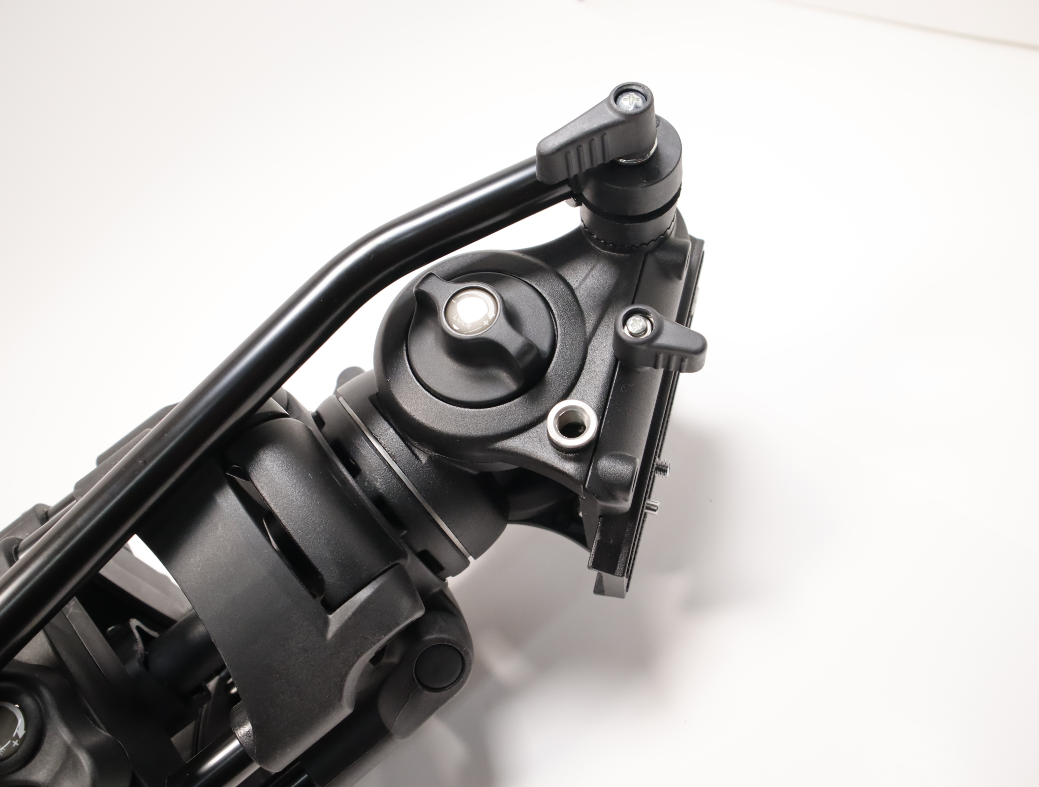 ProMaster 24P Code 5889 Video Tripod 11 Pound Capacity