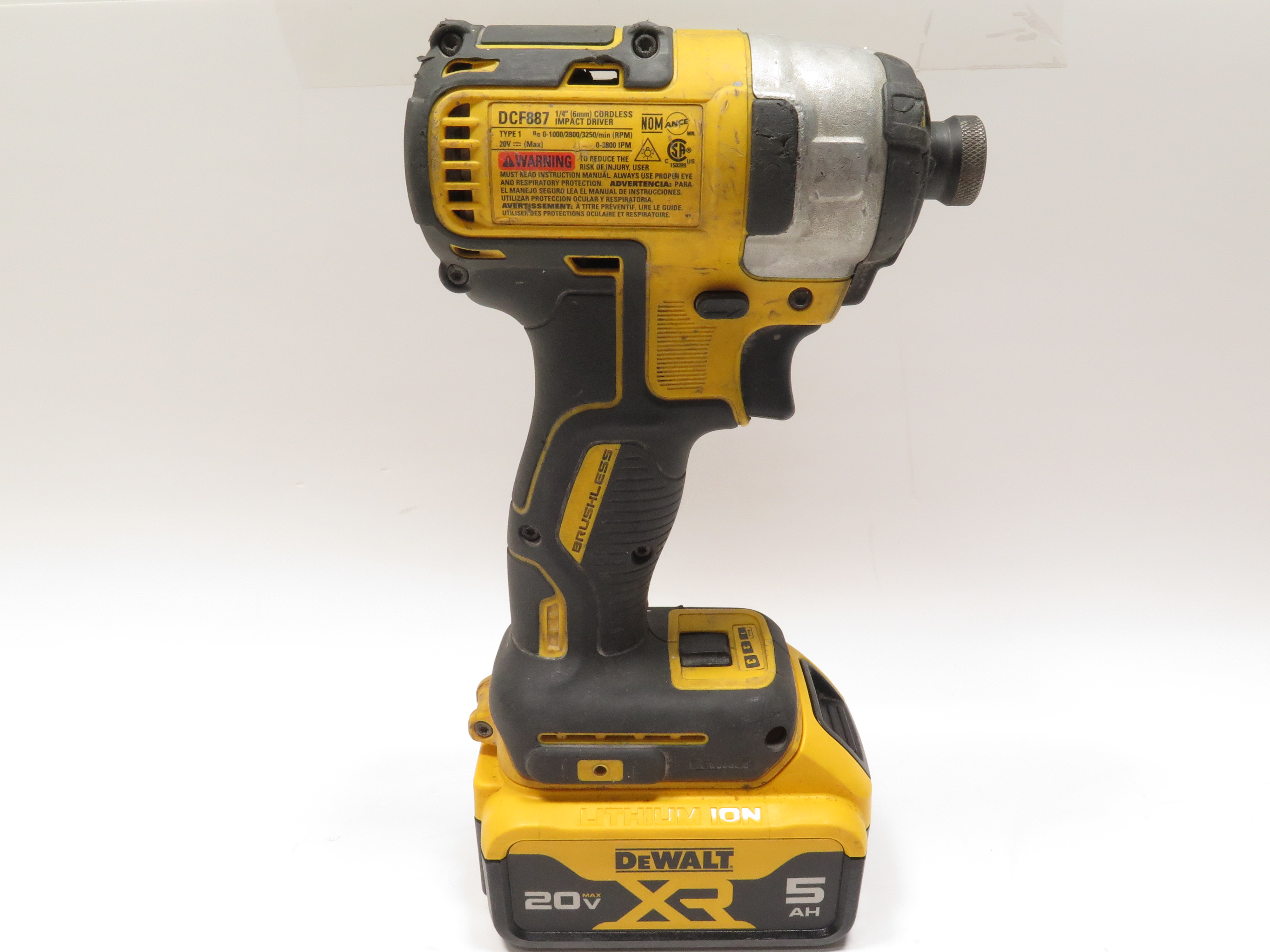 DeWalt DCF887 20V MAX XR Cordless Brushless 3-Speed 1/4 in. Impact Driver 9580