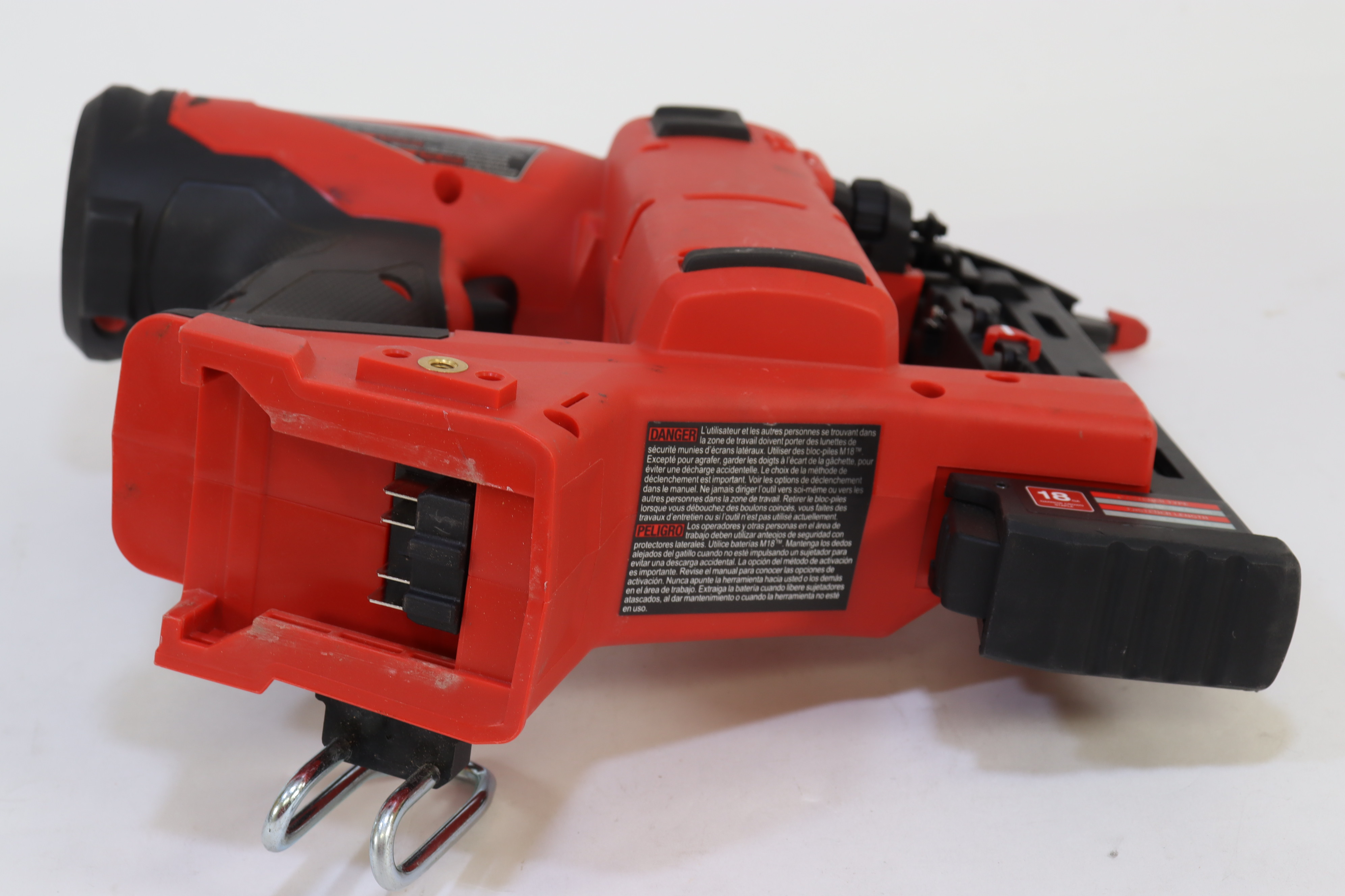 Milwaukee 2749-20 M18 FUEL Li-Ion Brushless 18-Gauge 1/4" Narrow Crown ...