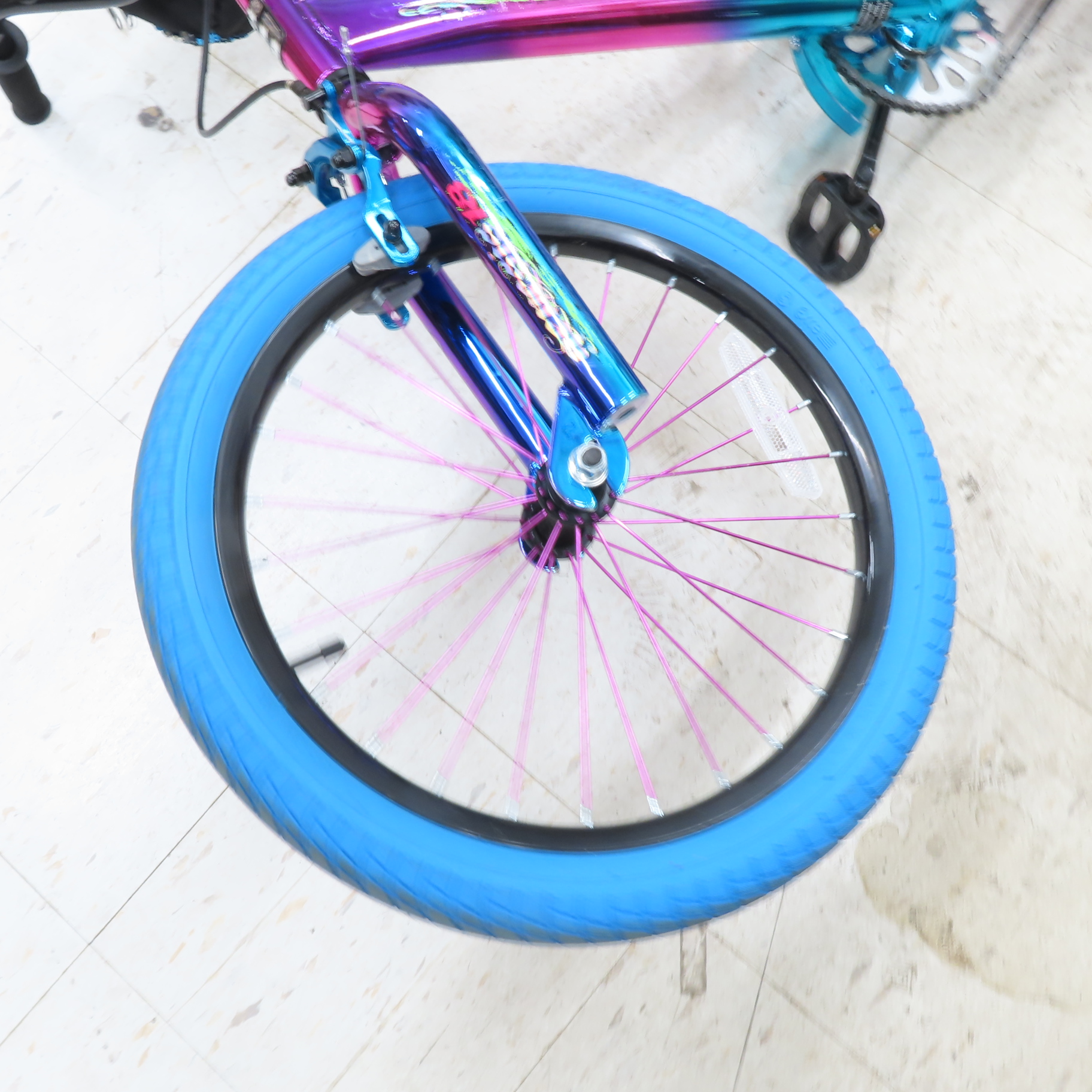 Genesis GS71885 Illusion 18" Girl's Bicycle - Blue (Local Pick-Up Only)