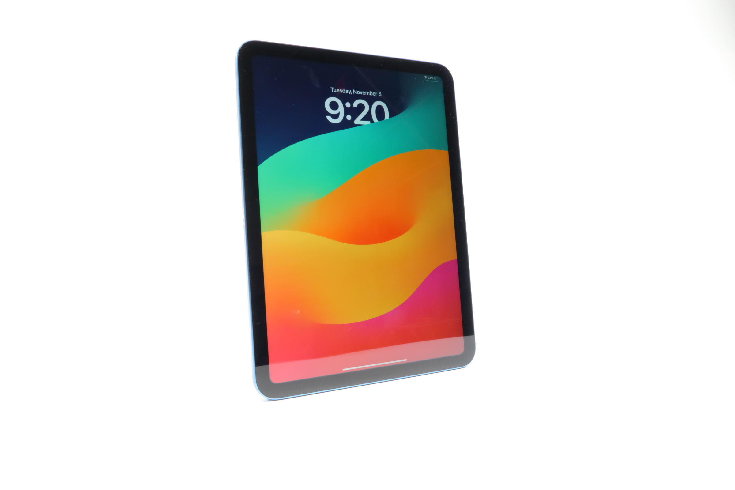 Apple iPad 10th Gen A2696 MPQ13LL/A 10.9-Inch Wi-Fi 64GB Tablet - Blue