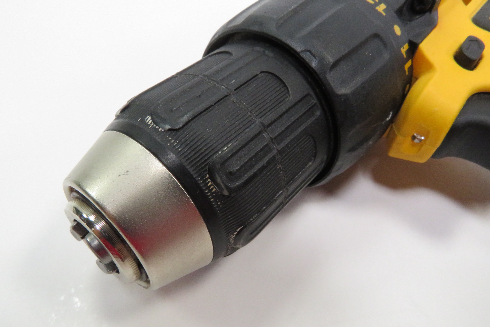 DeWalt DCD777 20-Volt Max Lithium-Ion 1/2" Brushless Cordless Drill Driver