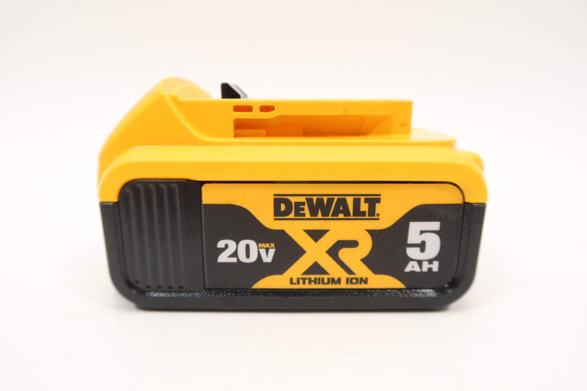 DeWalt DCB205 20-Volt MAX XR Premium Lithium-Ion 5.0Ah Battery Pack - 7284