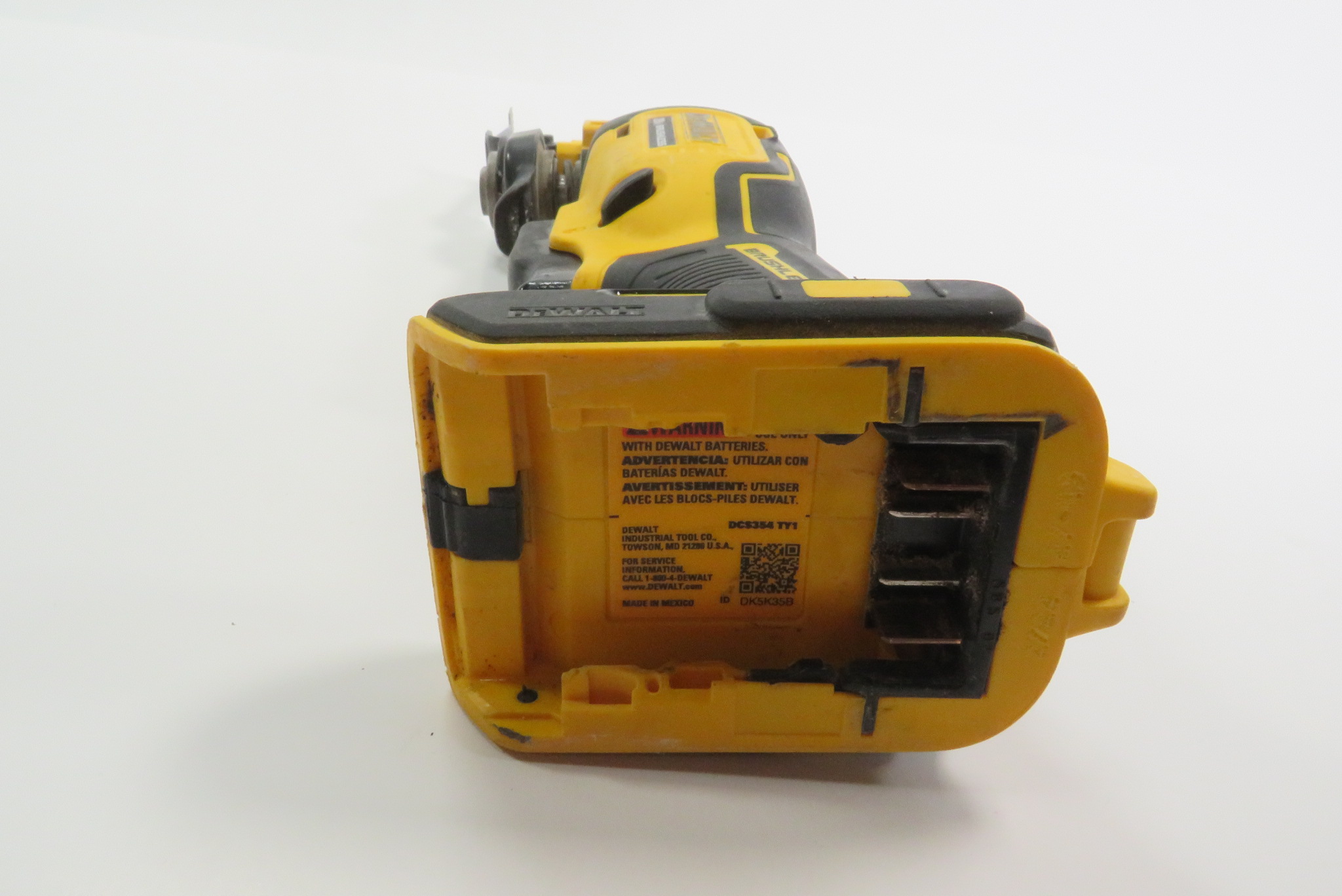 DeWalt DCS354 ATOMIC 20V MAX Cordless Brushless Oscillating Multi-Tool