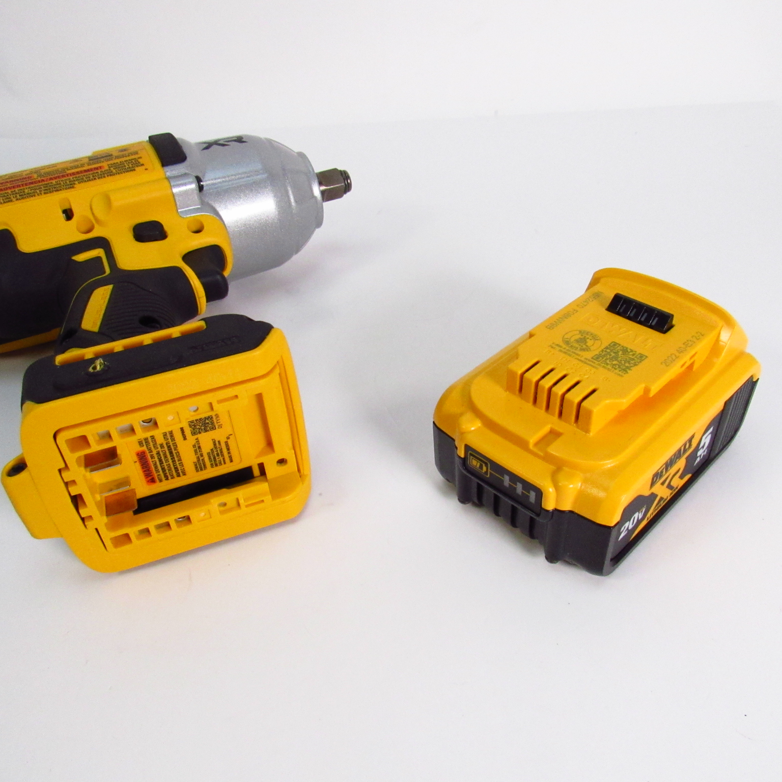 DeWalt DCF900 20V Lithium-ion 1/2'' Drive Brushless 3-Speed Impact Wrench