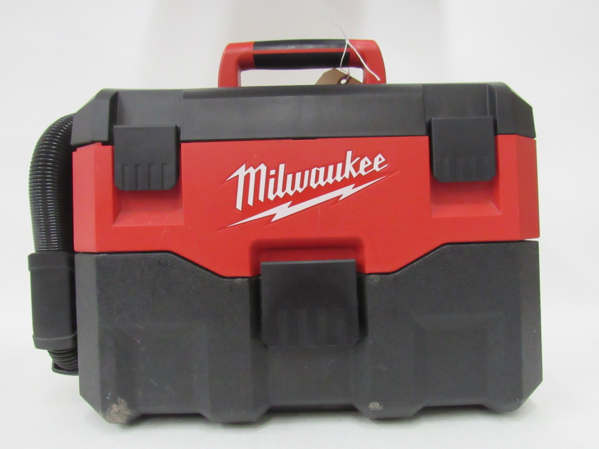 Milwaukee 0880-20 Dry/Wet 18-Volt Vacuum
