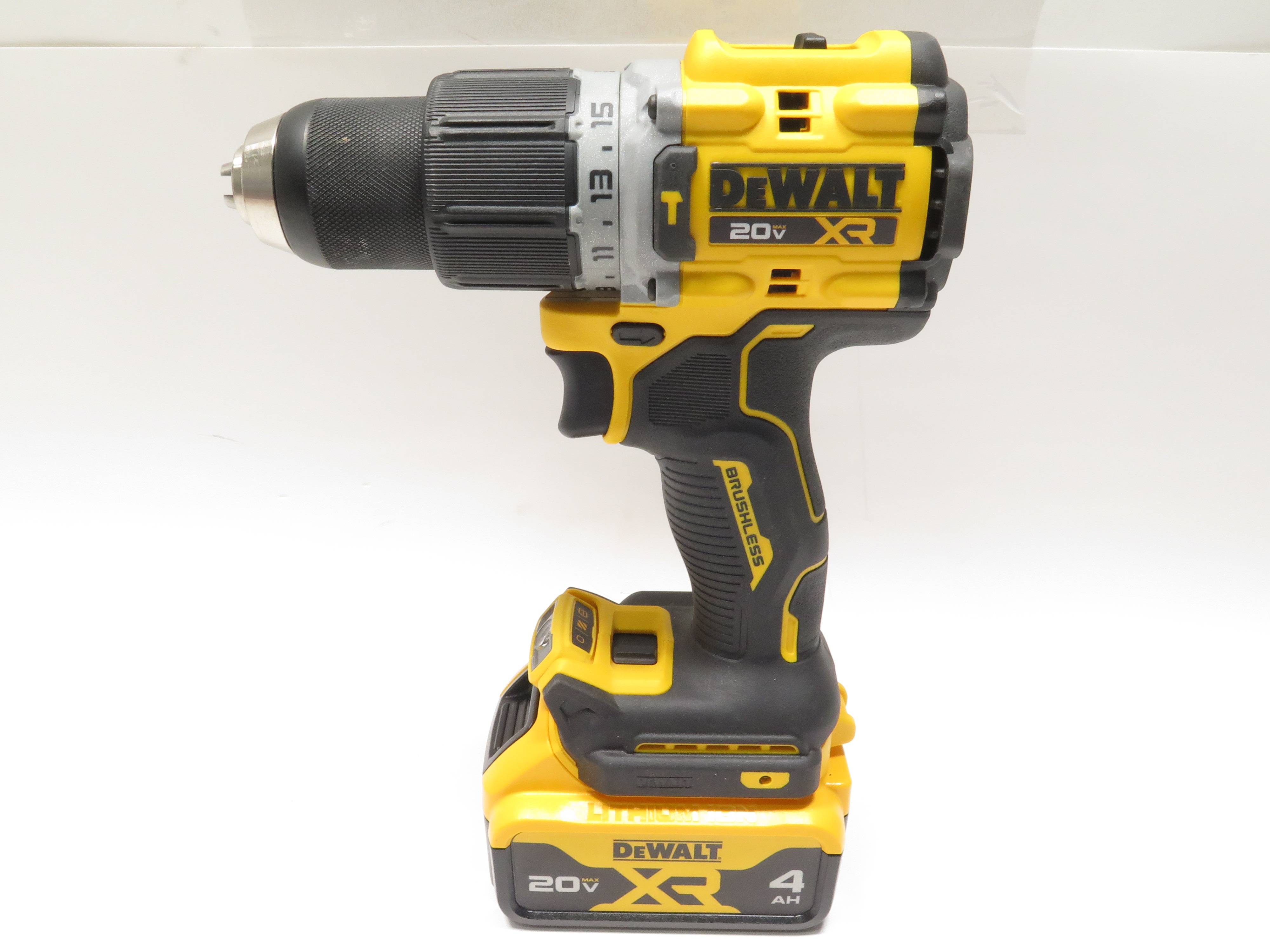 DeWalt DCD805 20V Compact Cordless 1/2 in. Hammer Drill 3915