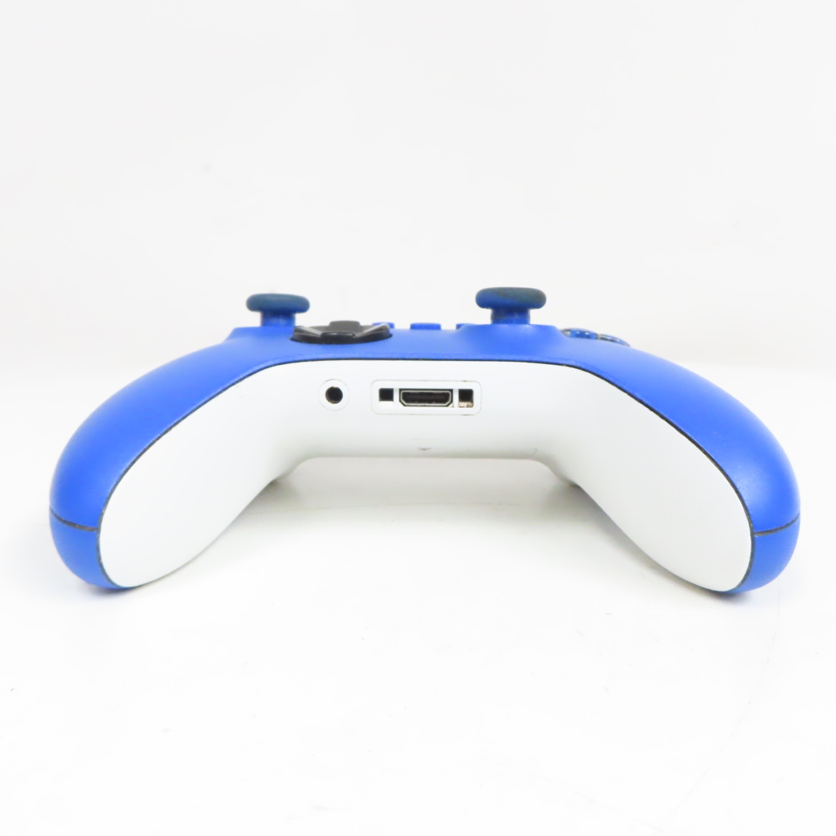 Microsoft 1914 Xbox Core Wireless Controller for Xbox/PC - Shock Blue ...