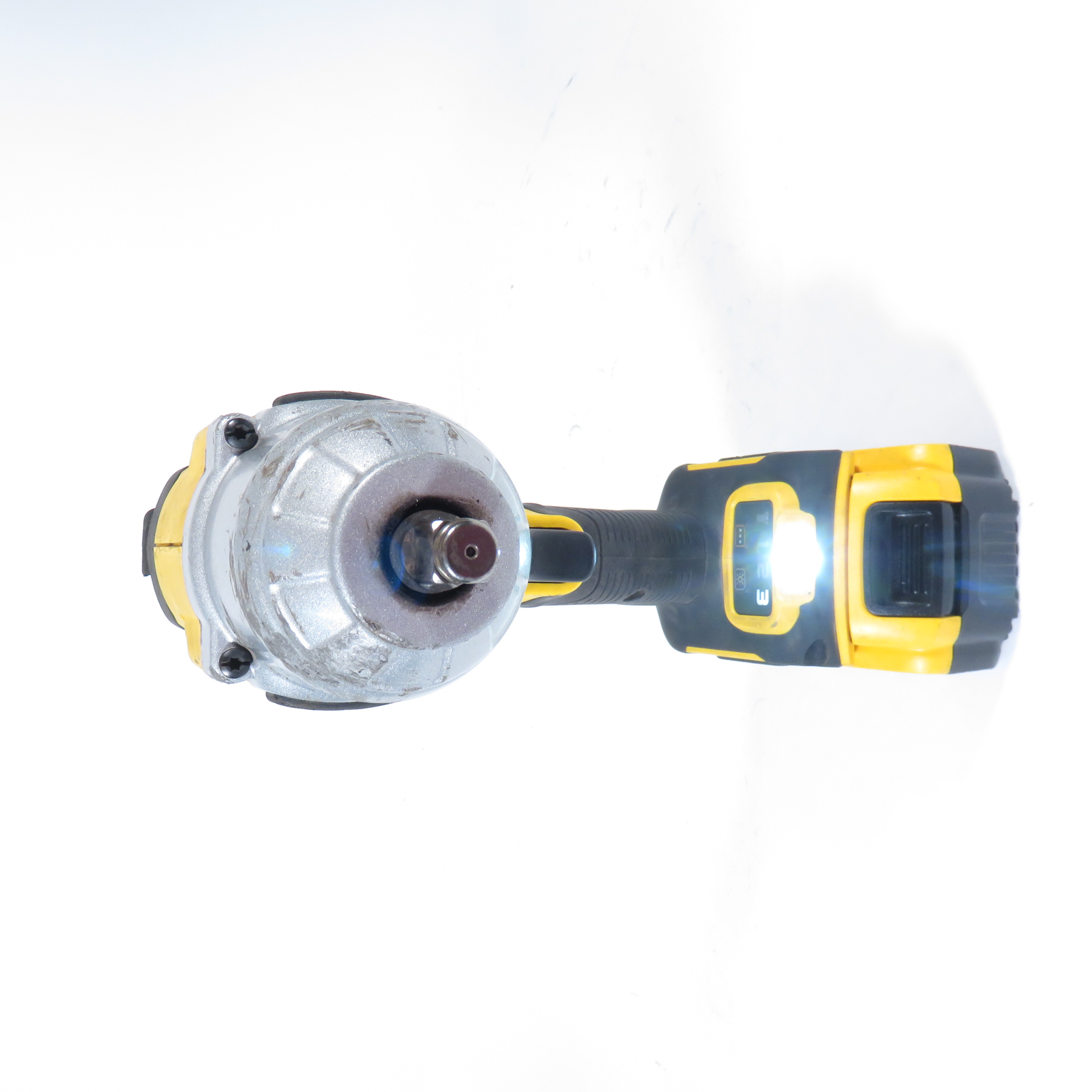 DEWALT DCF900 20-Volt MAX Lithium-Ion Cordless 1/2 in. Impact Wrench