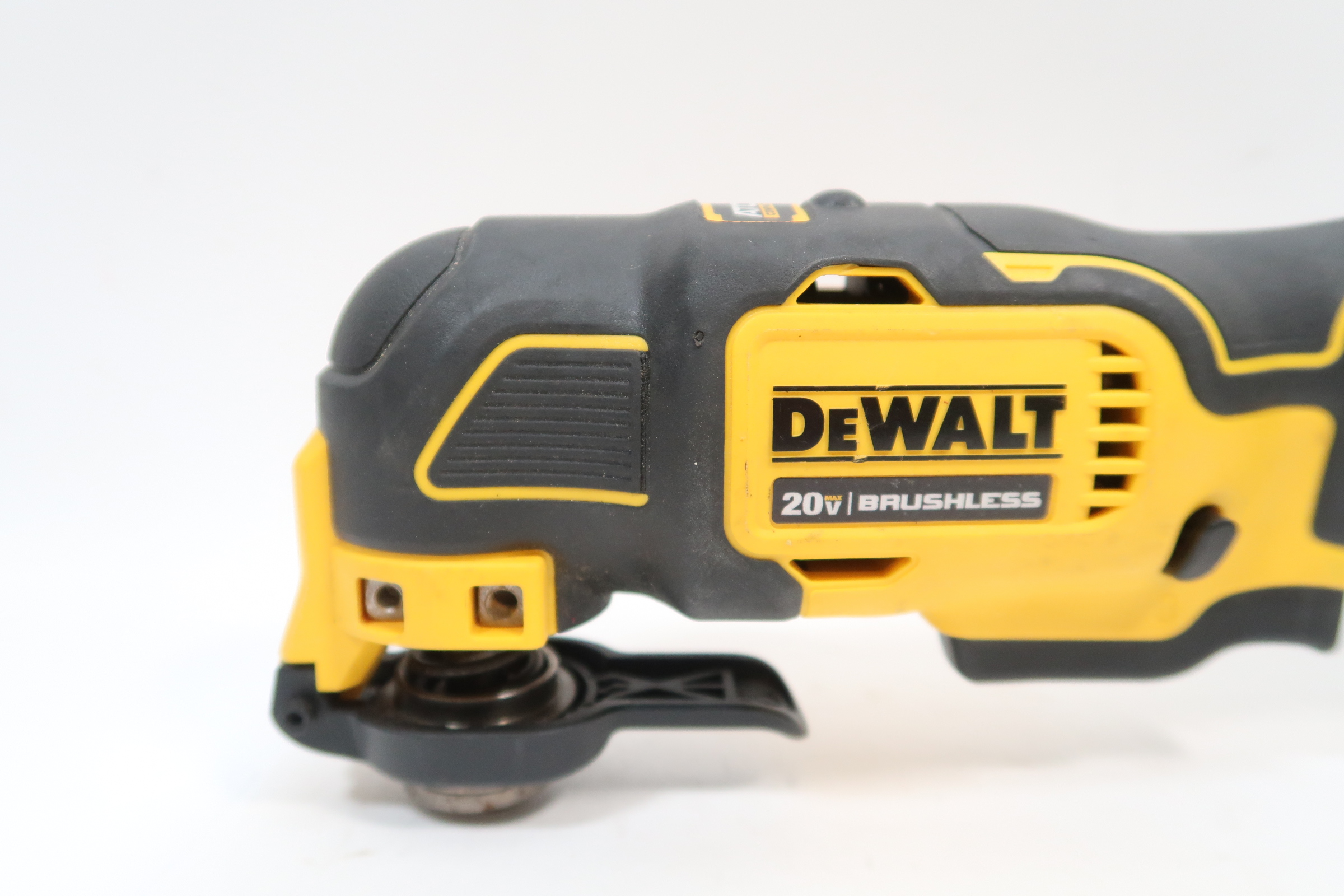 DeWalt DCS354 20V MAX Cordless Brushless Oscillating Multi Tool