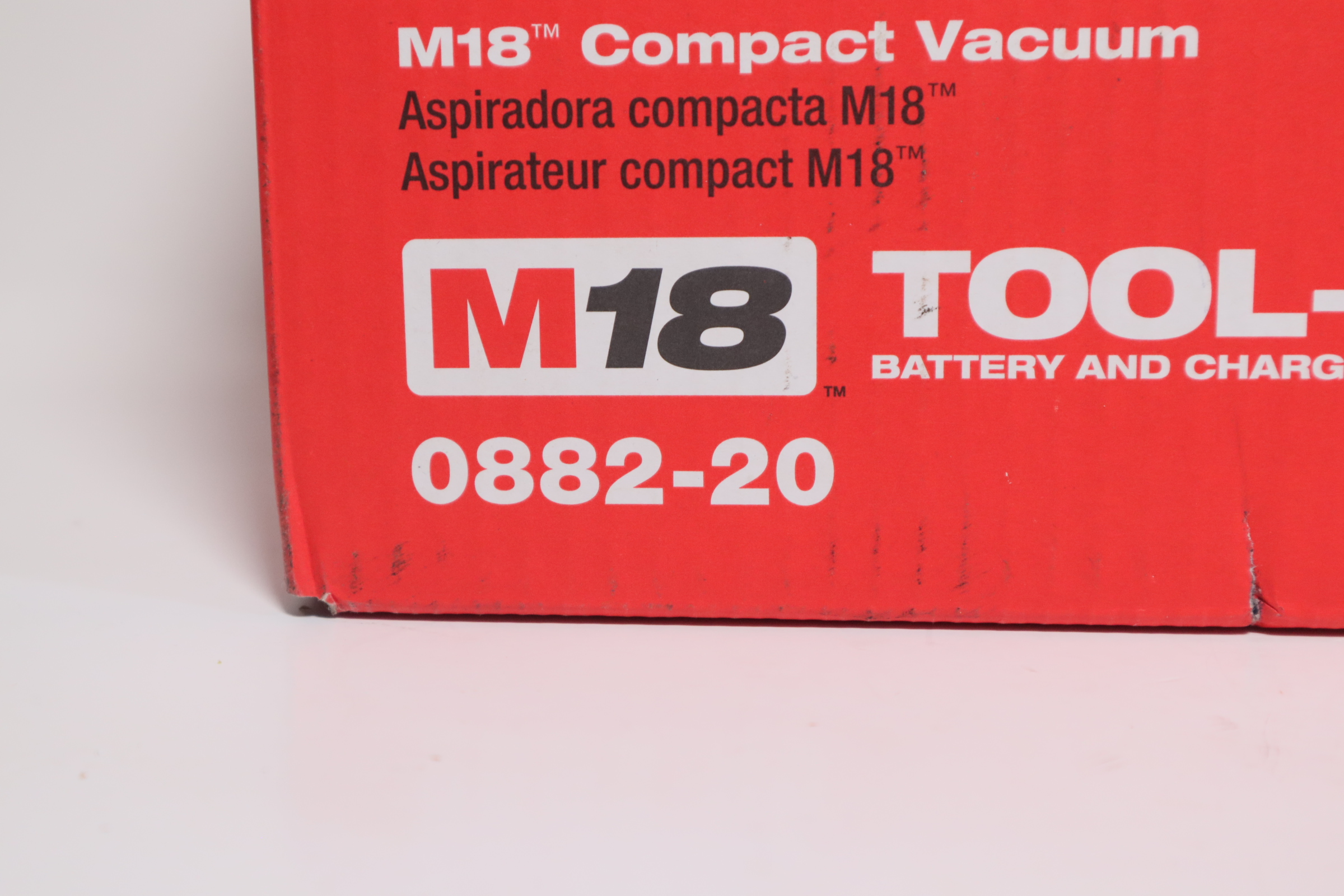 Milwaukee 0882-20 M18 Compact Vacuum 6934