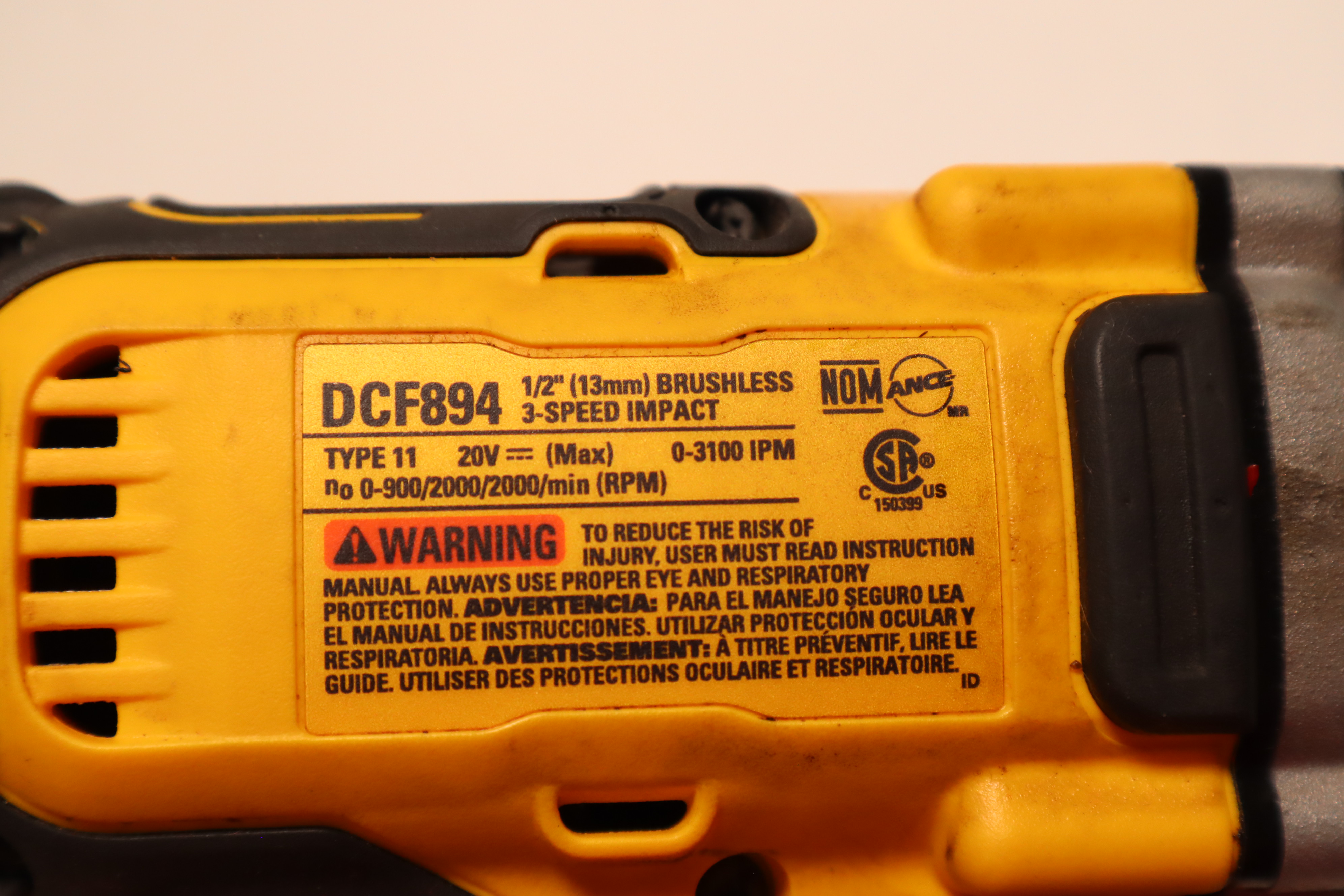 DEWALT DCF894 20-Volt Li-Ion Cordless Brushless 1/2" Mid-Range Impact ...