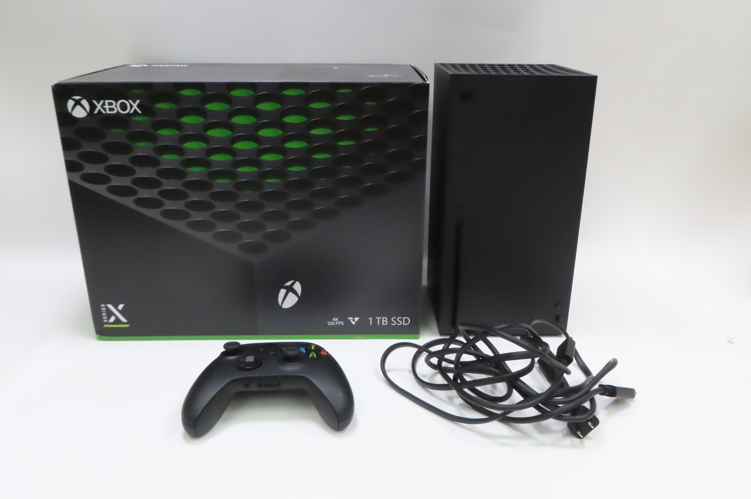 Microsoft Xbox Series X 1882 1TB 4K Video Game Console 5475