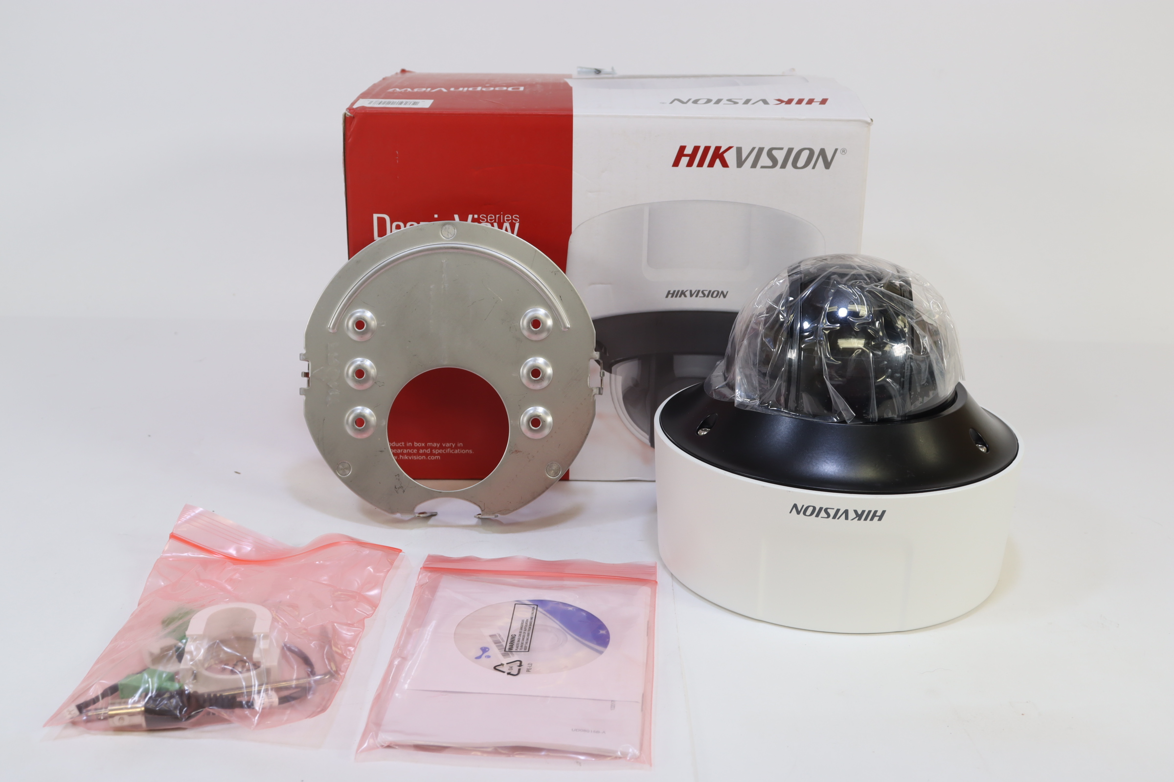 Hikvision DarkFighter DS-2CD7546G0-IZHS 4MP Outdoor Network Dome Camera