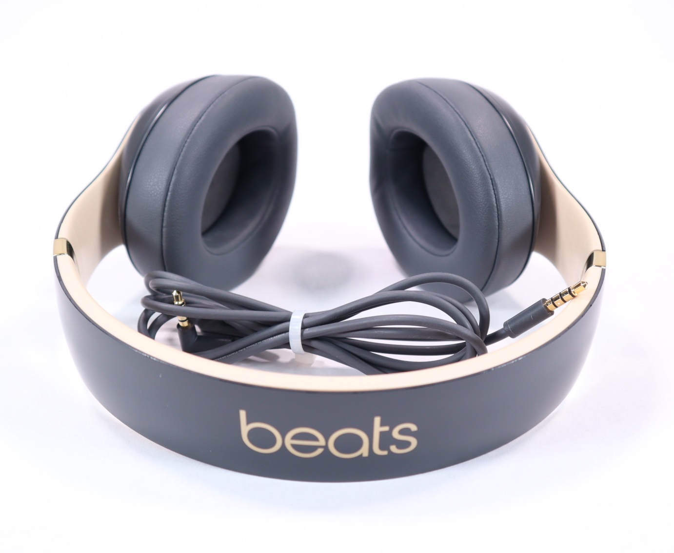 Beats by Dr. Dre Studio3 Wireless Skyline Collection Shadow Gray Headphones