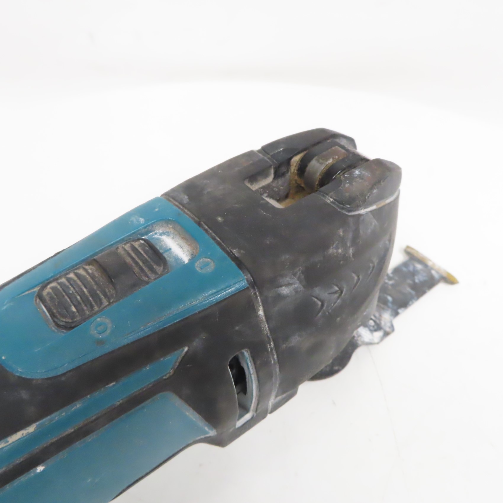 Makita USA Inc. XMT03 LXT 18V Cordless Oscillating Multi-Tool