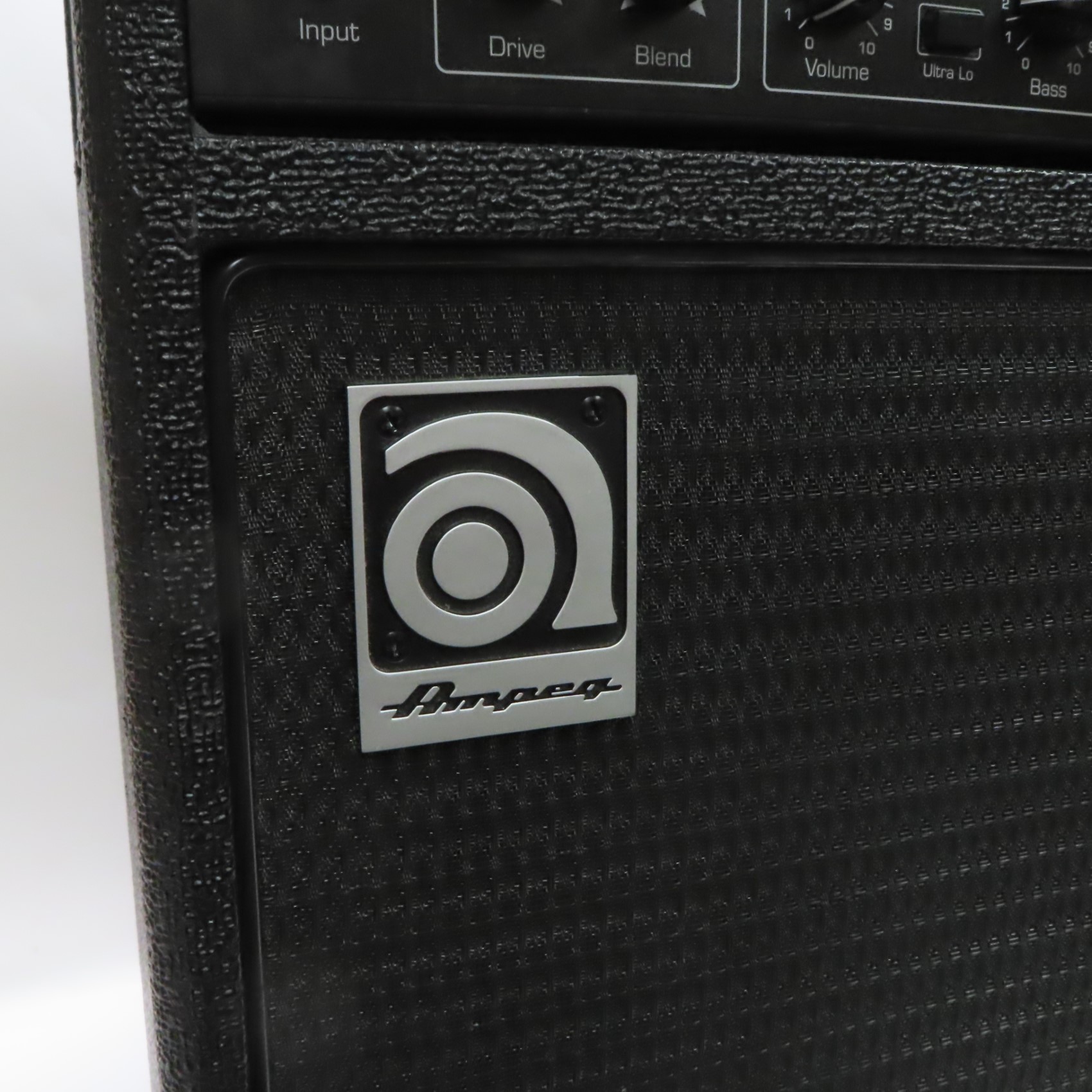 Ampeg BA-112 50W RMS 1x12" Bass Combo Guitar Amplifier (Local Pick-Up Only)