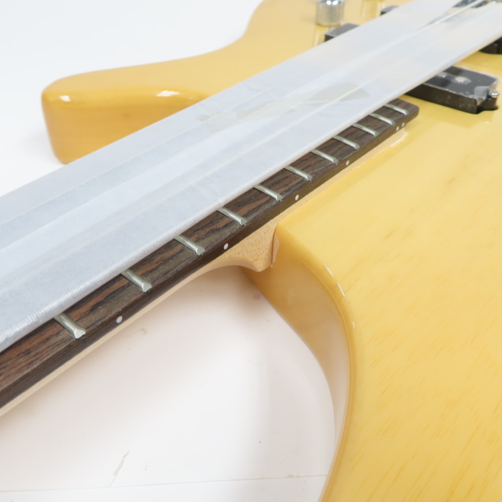 Kona Guitars KE5BN Solid Body 5-String Electric Bass Guitar - Natural