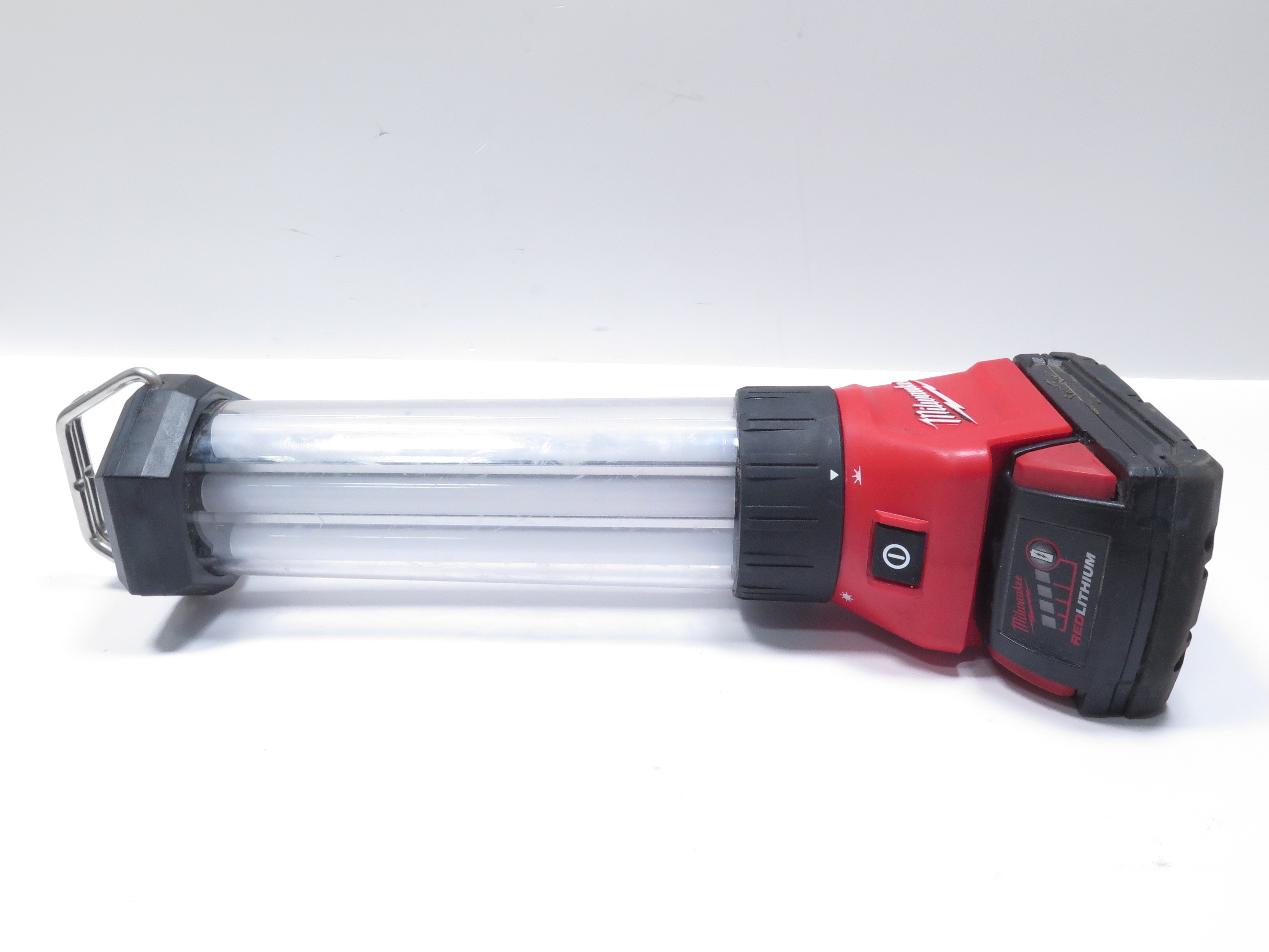 Milwaukee 2363-20 M18 18-Volt Lithium-Ion Cordless 700-Lumen LED ...