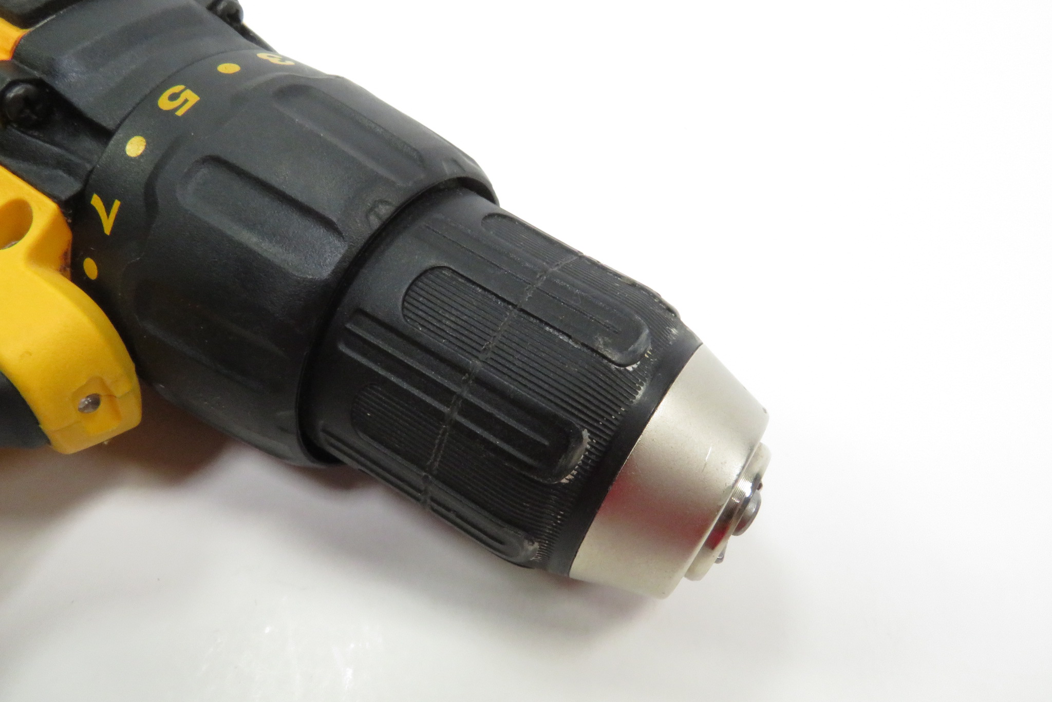 DeWalt DCD777 20-Volt Max Lithium-Ion 1/2" Brushless Cordless Drill Driver