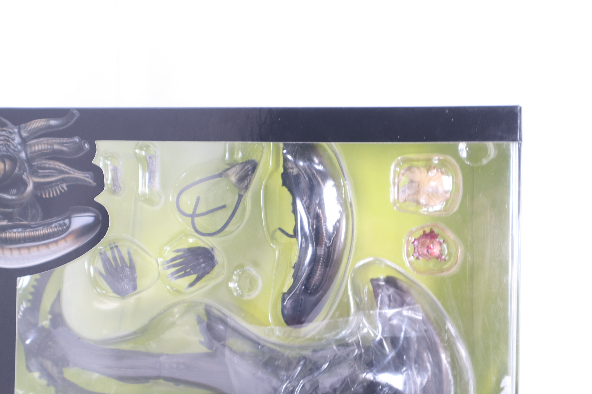 Medicom Toy Corp MEDMAFEX084 Mafex #084 Alien Xenomorph 8" Action ...