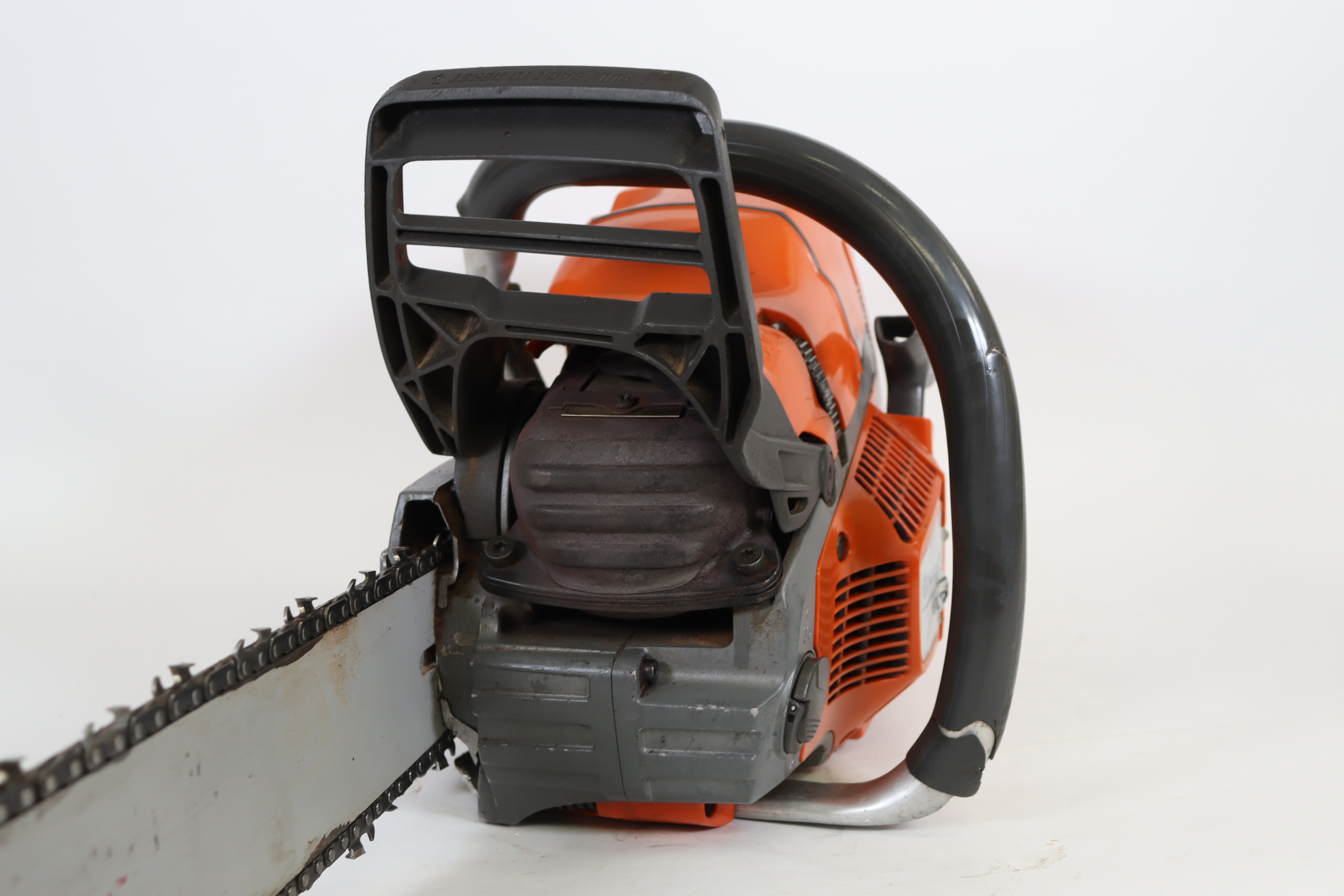 Husqvarna 572XP 2-Cycle Gas Chainsaw 24in. Bar, 70.6cc, 3/8in. Pitch