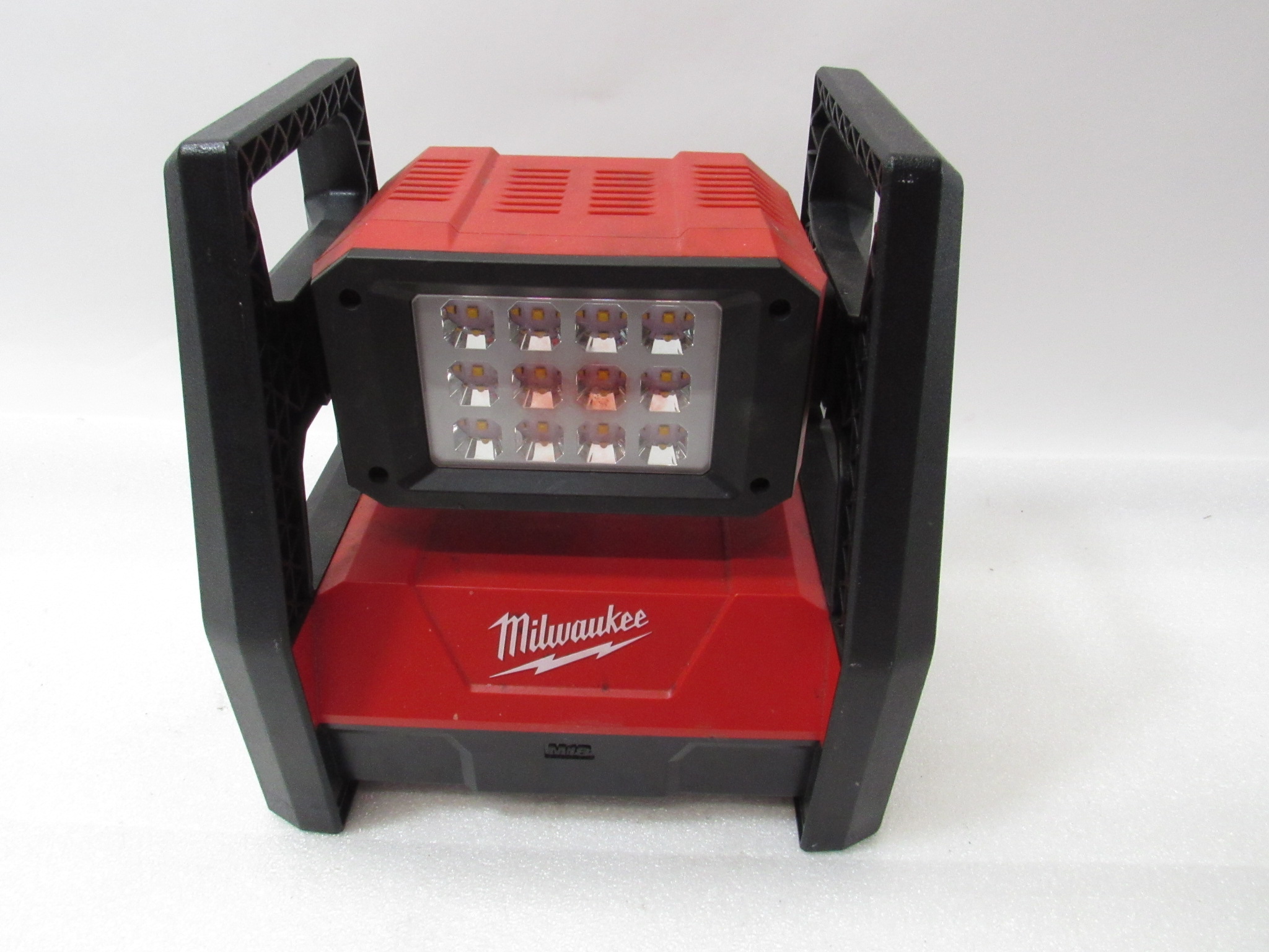 Milwaukee 2360-20 M18 Rover LED Dual Power Flood Light