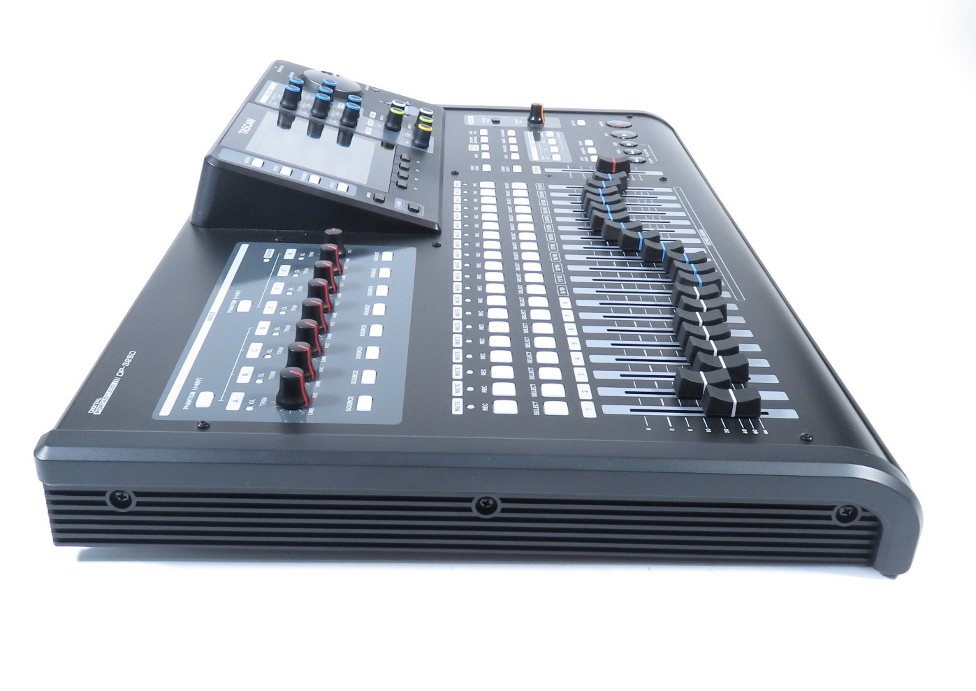 Tascam DP-32SD 32-Track USB Connectivity Digital Portastudio Standalone ...