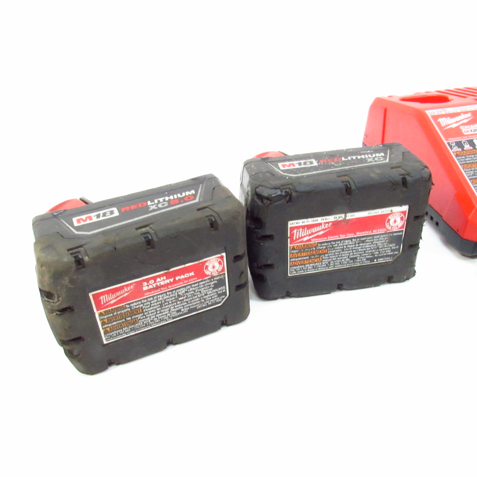 Milwaukee 48-59-1812 M12/M18 Battery Charger & M18 Battery Packs (5Ah ...