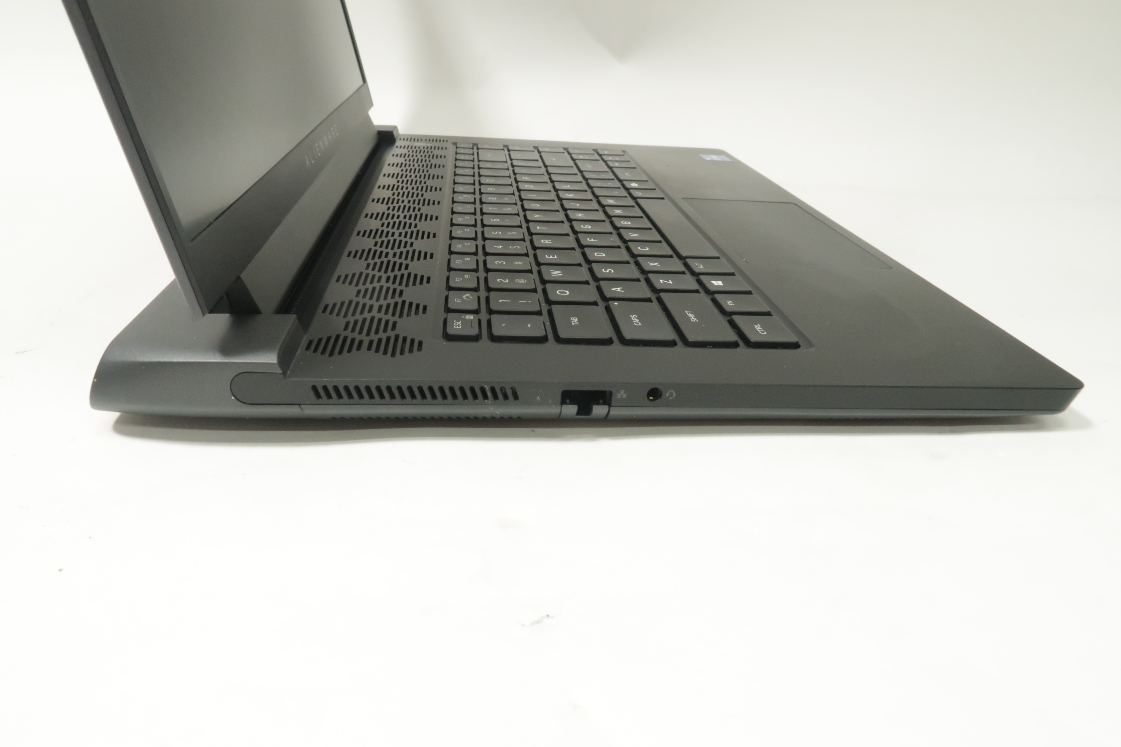 Dell Alienware M15 R6 Core i7-11800H 2.3GHz RTX 3060 16GB RAM 512GB SSD ...