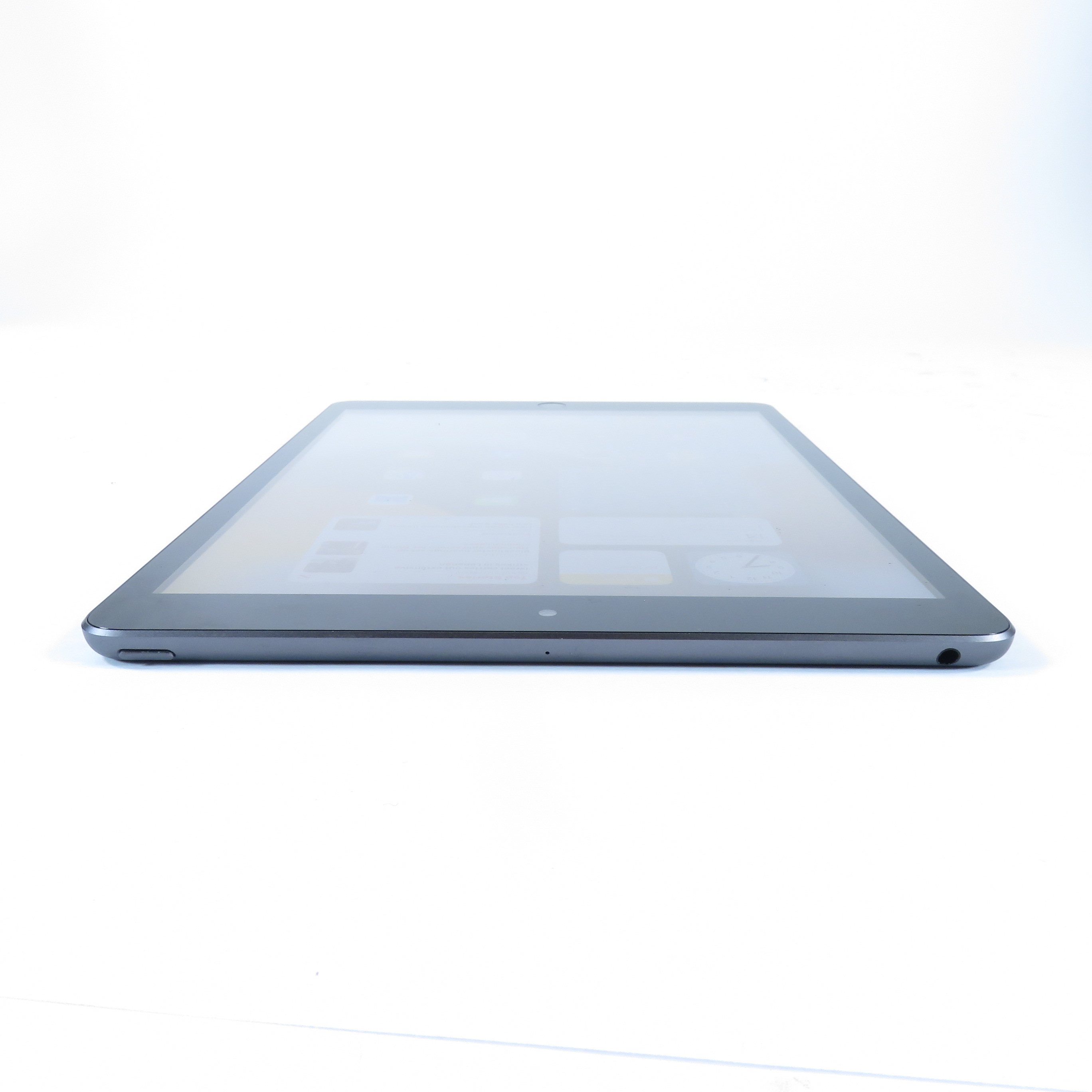 Apple iPad MK2K3LL/A A2602 10.2" 9th Gen (Wi-Fi Only) 64GB Storage Tablet