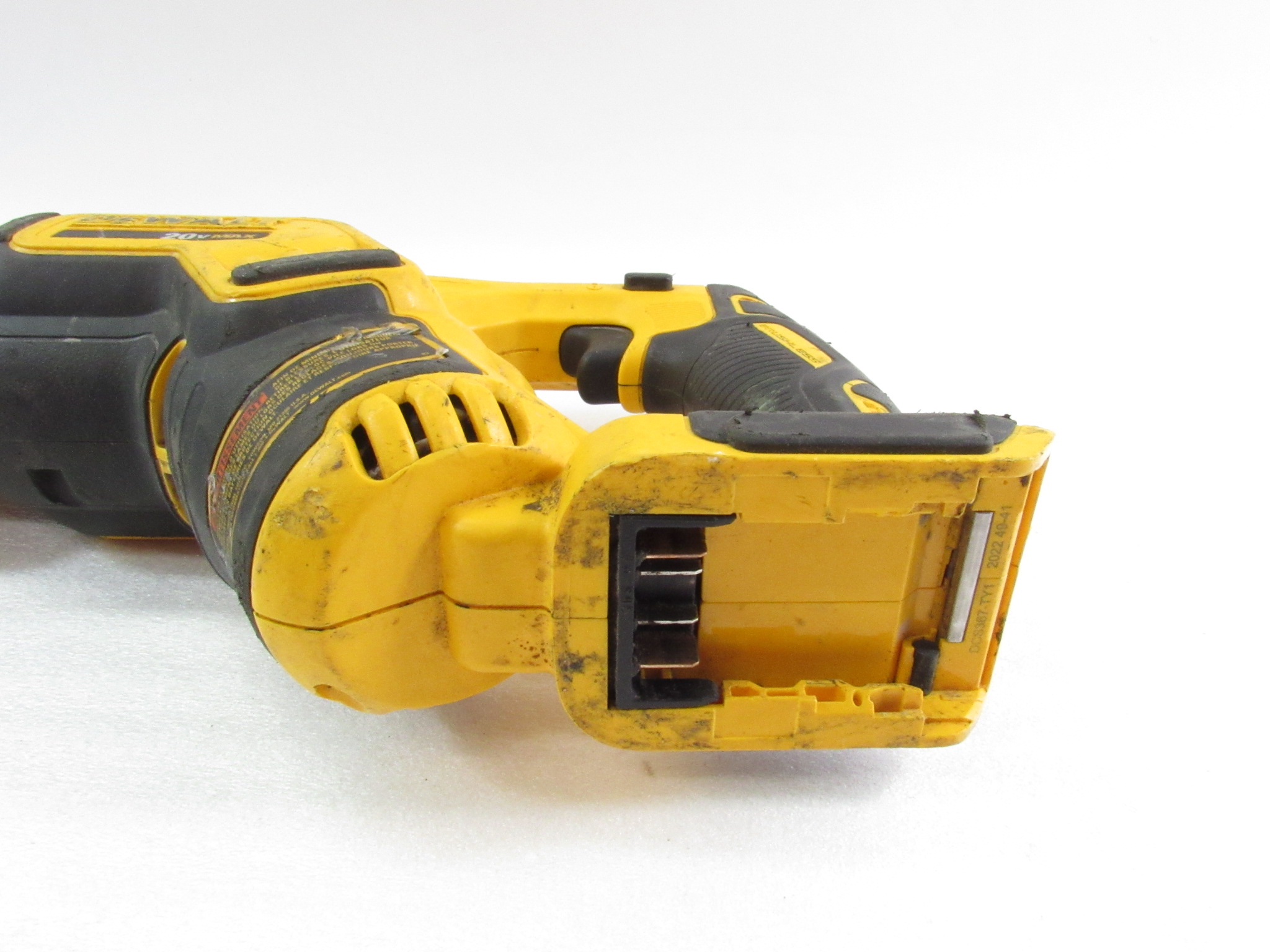 DeWalt DCS367 20V MAX XR Cordless Brushless Compact Reciprocating Saw ...