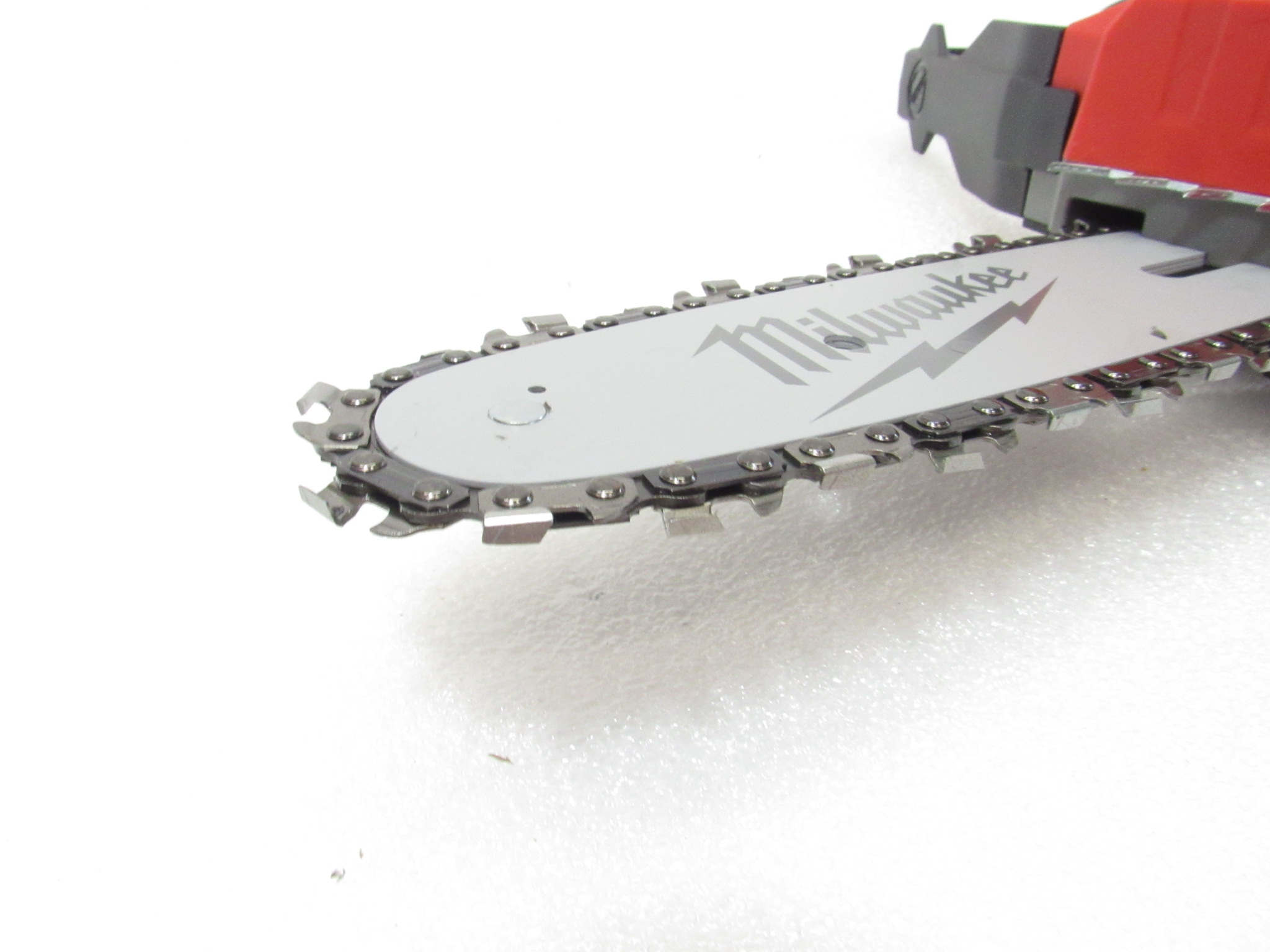 Milwaukee 3004-20 M18 FUEL HATCHET 8" Pruning Saw