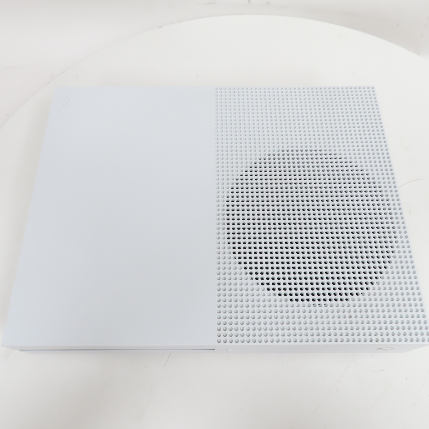 Microsoft 1681 Xbox One S 1TB Video Game Console - White (3175)