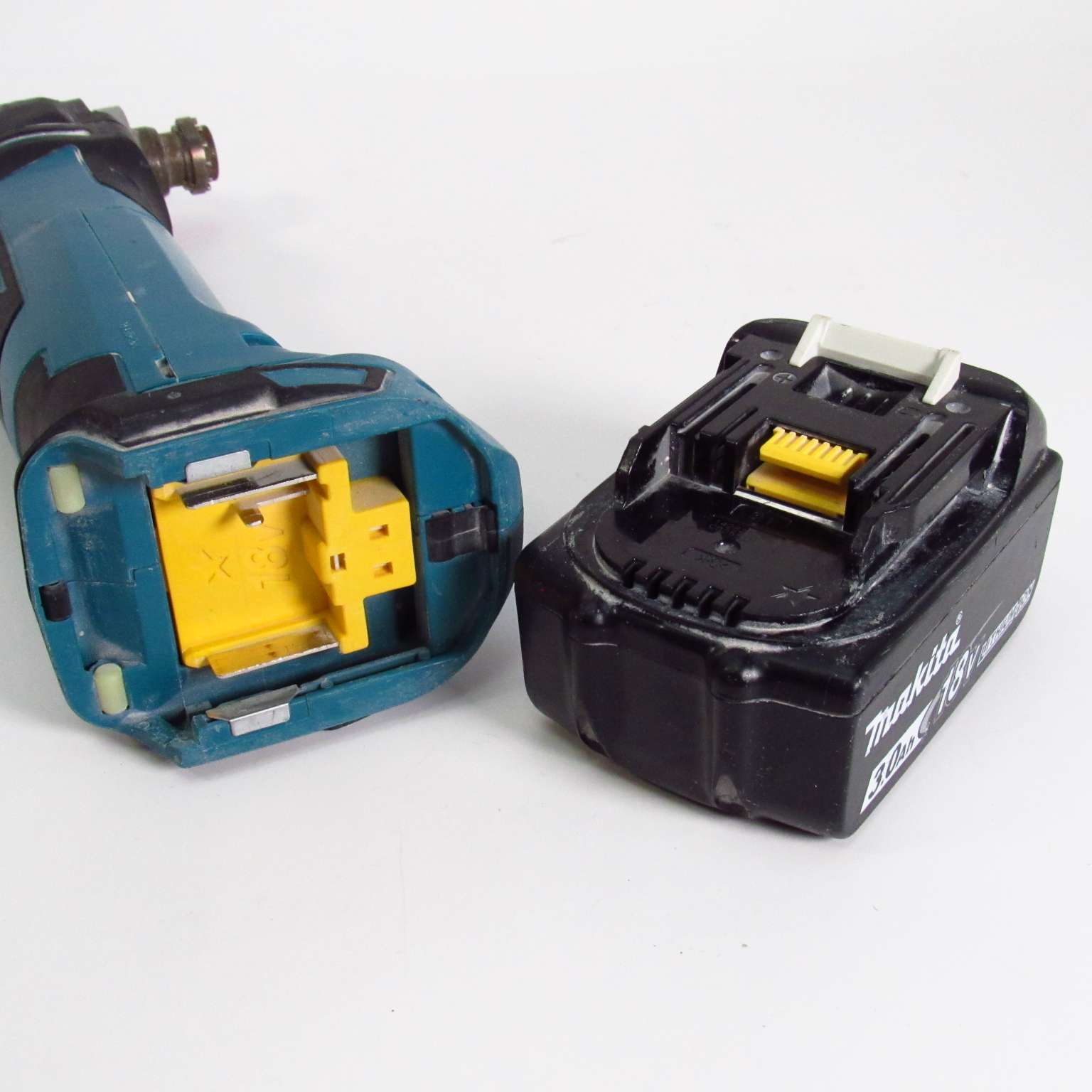 Makita XMT03 18V Lithium-ion Cordless Multi-Tool