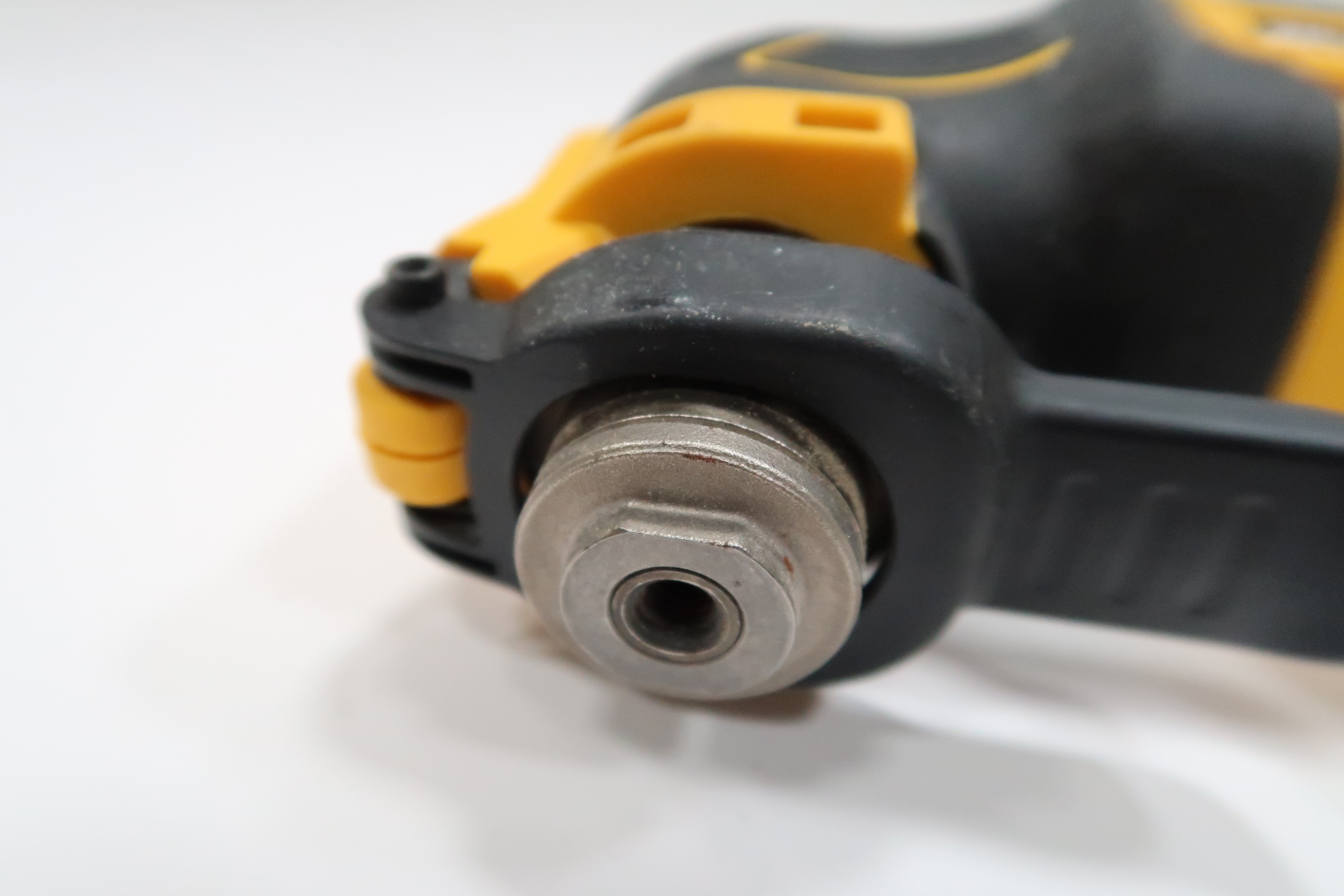 DeWalt DCS354 ATOMIC 20V MAX Cordless Brushless Oscillating Multi Tool 7811
