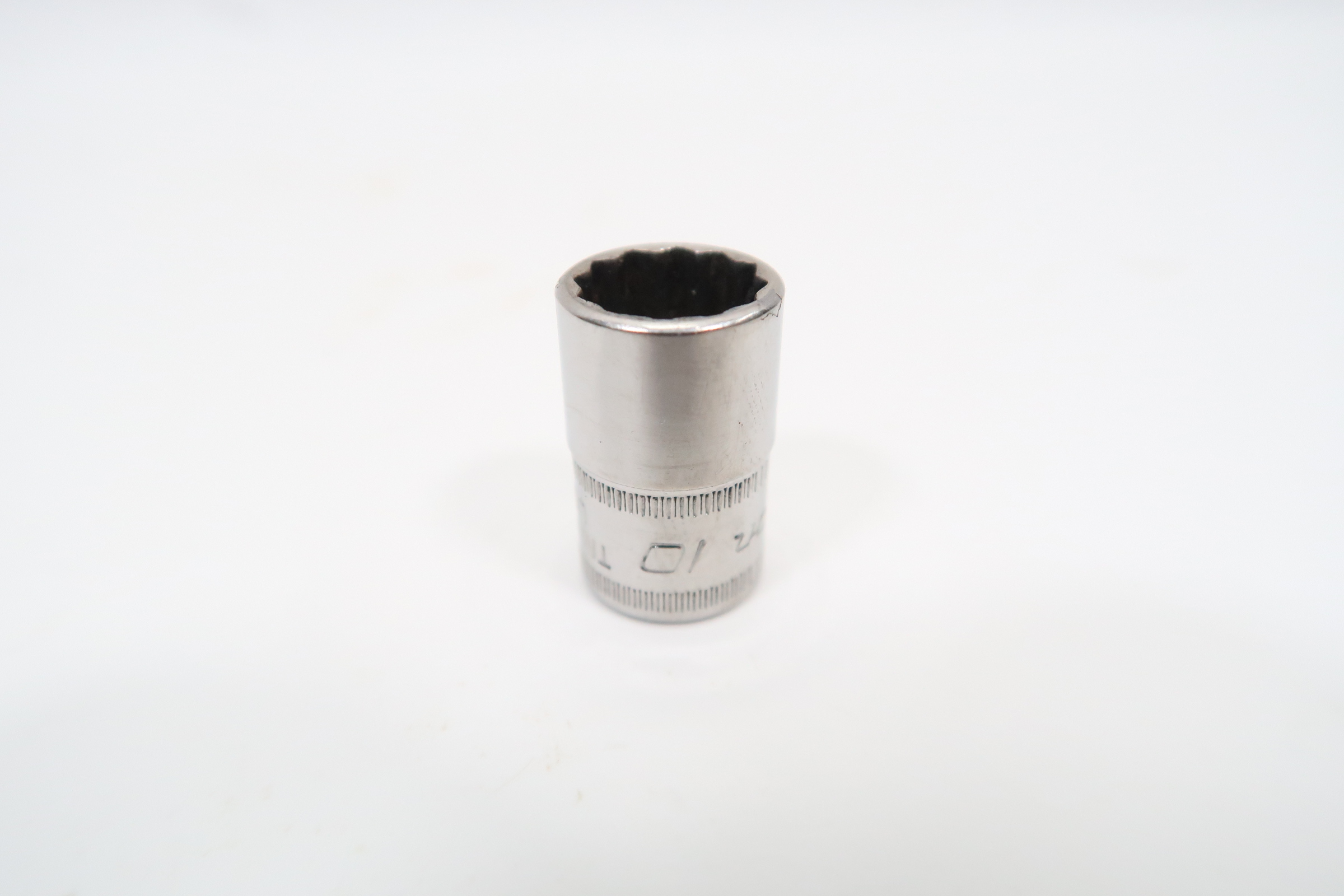 Snap On 111TMMDY 11 pc 1/4" Drive Metric 12-Point Shallow Socket Set