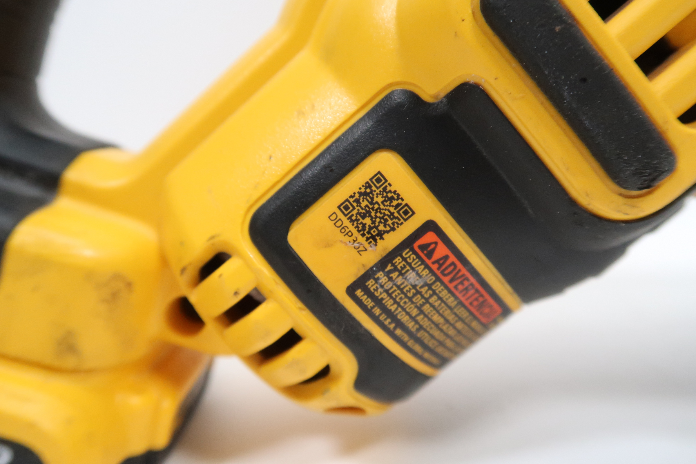 DeWalt DCS367 20V MAX XR Cordless Brushless Compact Reciprocating Saw