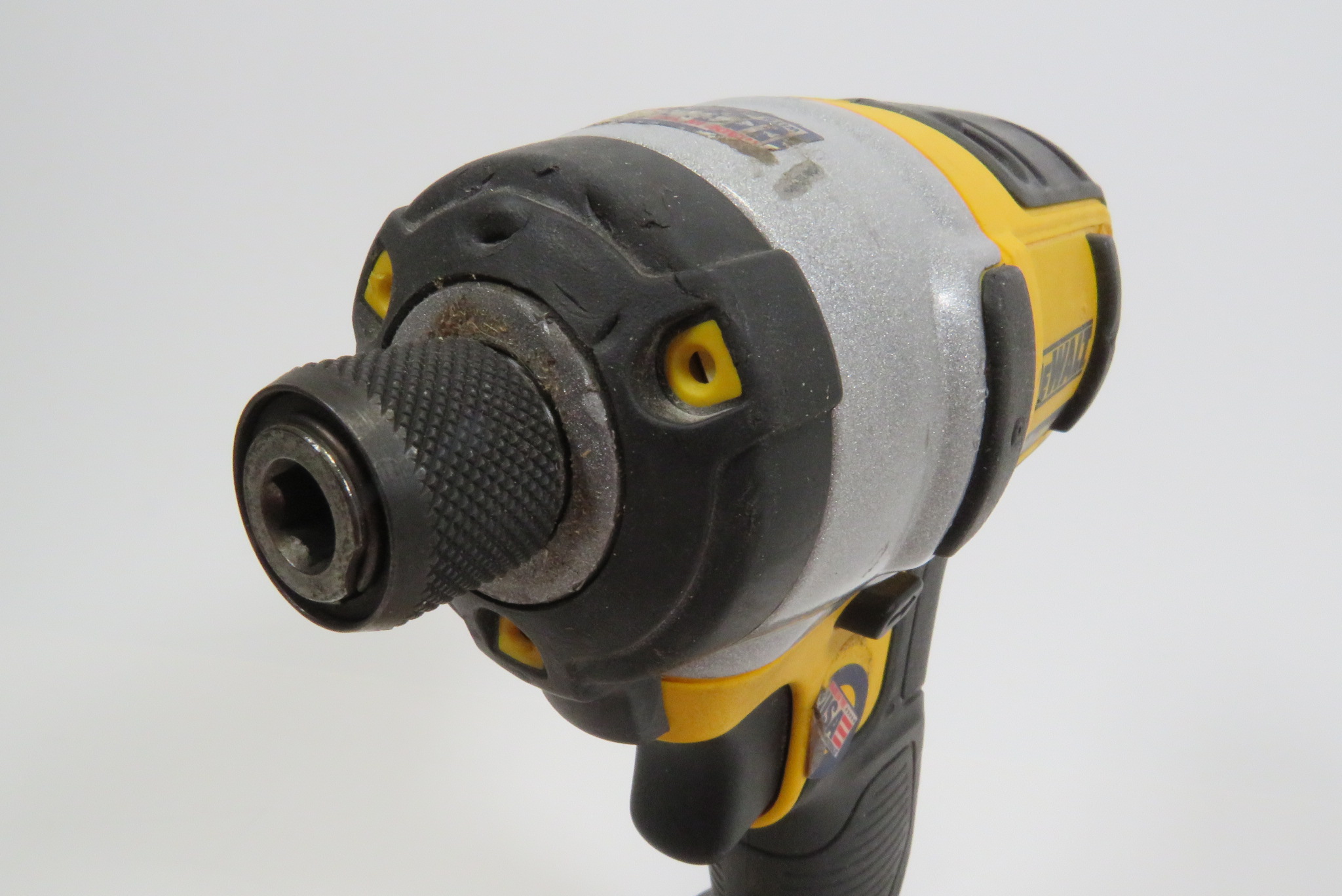 DEWALT DCF885 20V MAX 1/4" Cordless Impact Driver