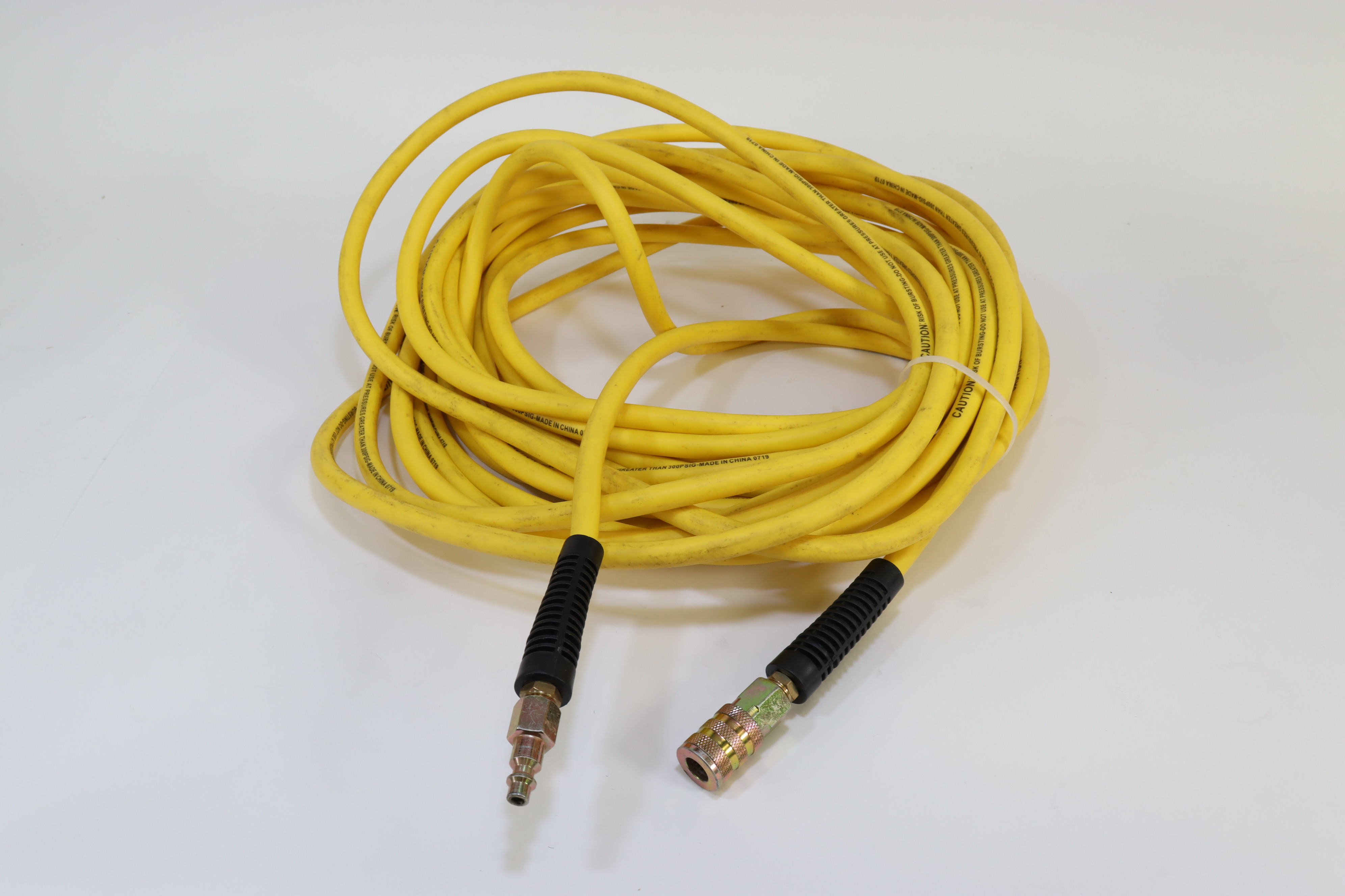 DeWalt DWFP55126 6 Gal. 165 PSI Electric Pancake Air Compressor