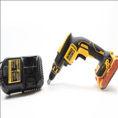 DeWalt DCF620 20V MAX XR Brushless 1/4" Cordless Drywall Screw Gun