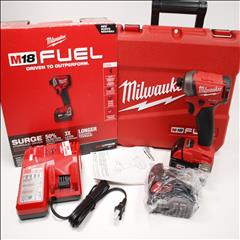 Milwaukee 2760-22 1/4" 18V Cordless Hex Impact Driver Kit